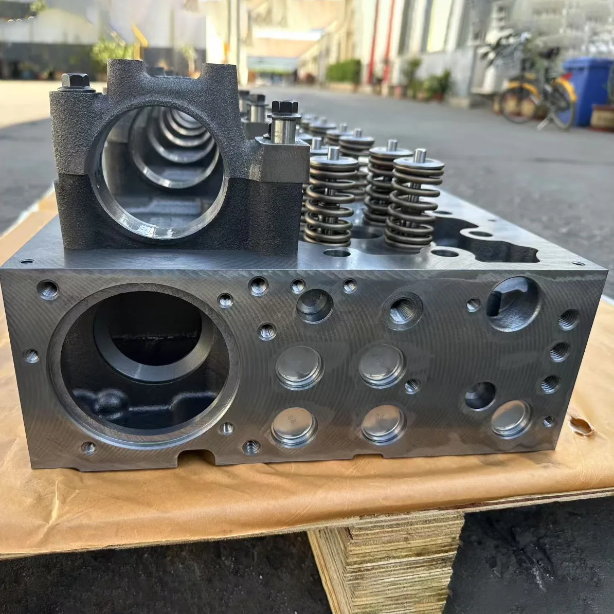 Excavator D13F Engine Parts Engine Cylinder Head Block for Volvo EC480D ...