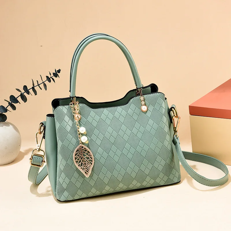 New Diamond Embossed Shape Texture Bag Fashion Large Capacity Single ...