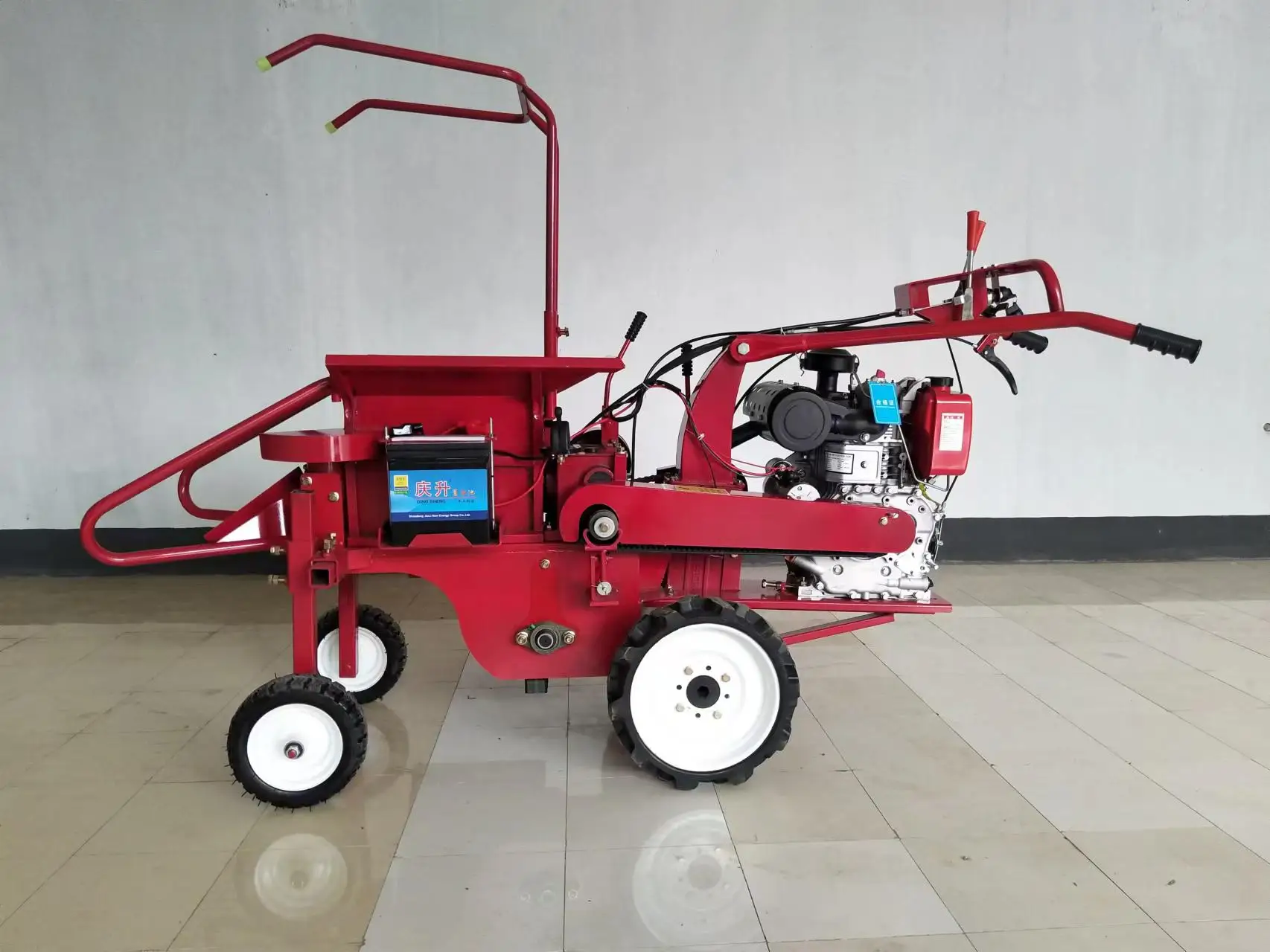 China Corn Combine Harvester Mini Combine Corn Harvester and Thresher ...