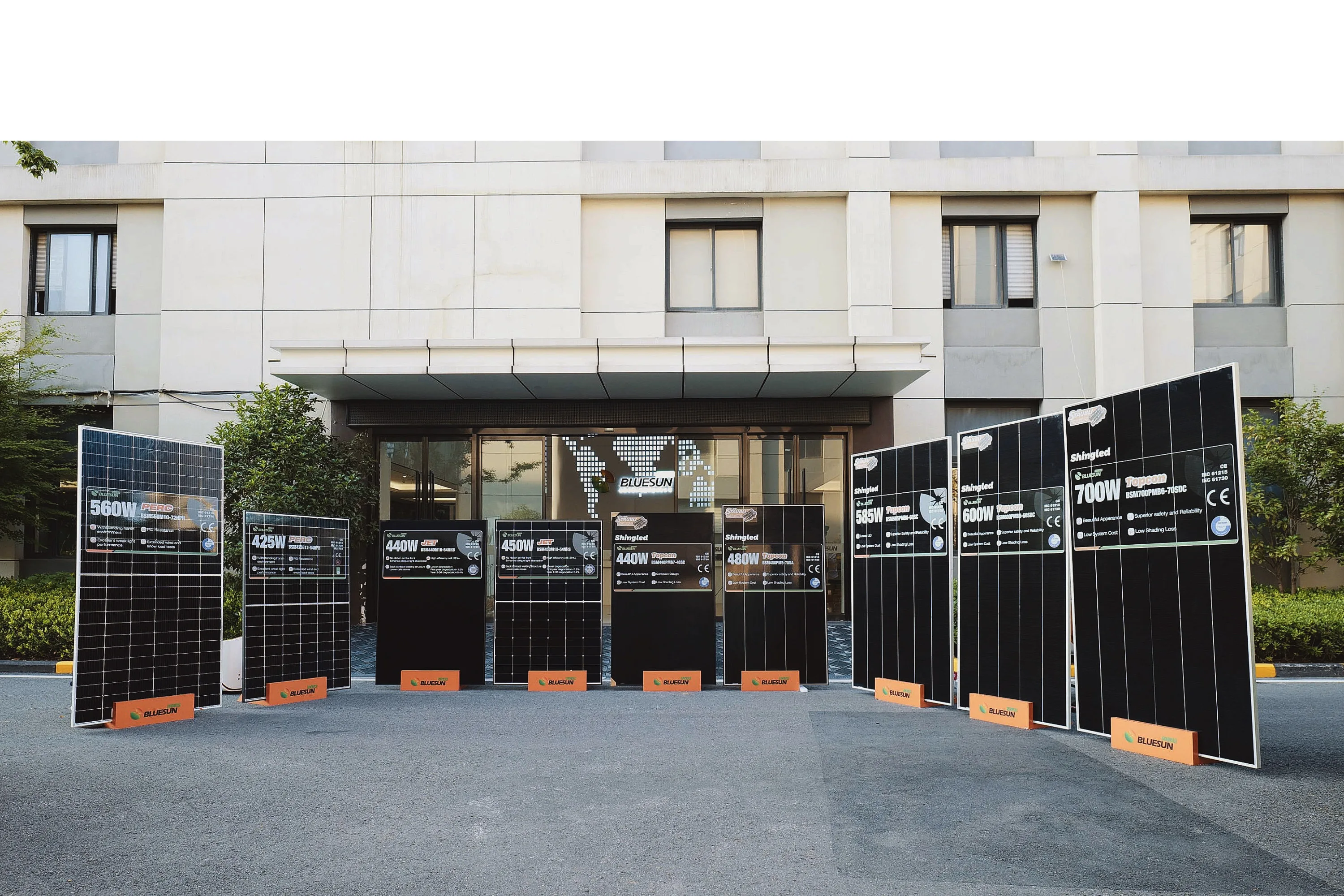 Bluesun 600W Topcon Solar Panels - Efficient Power Solutions