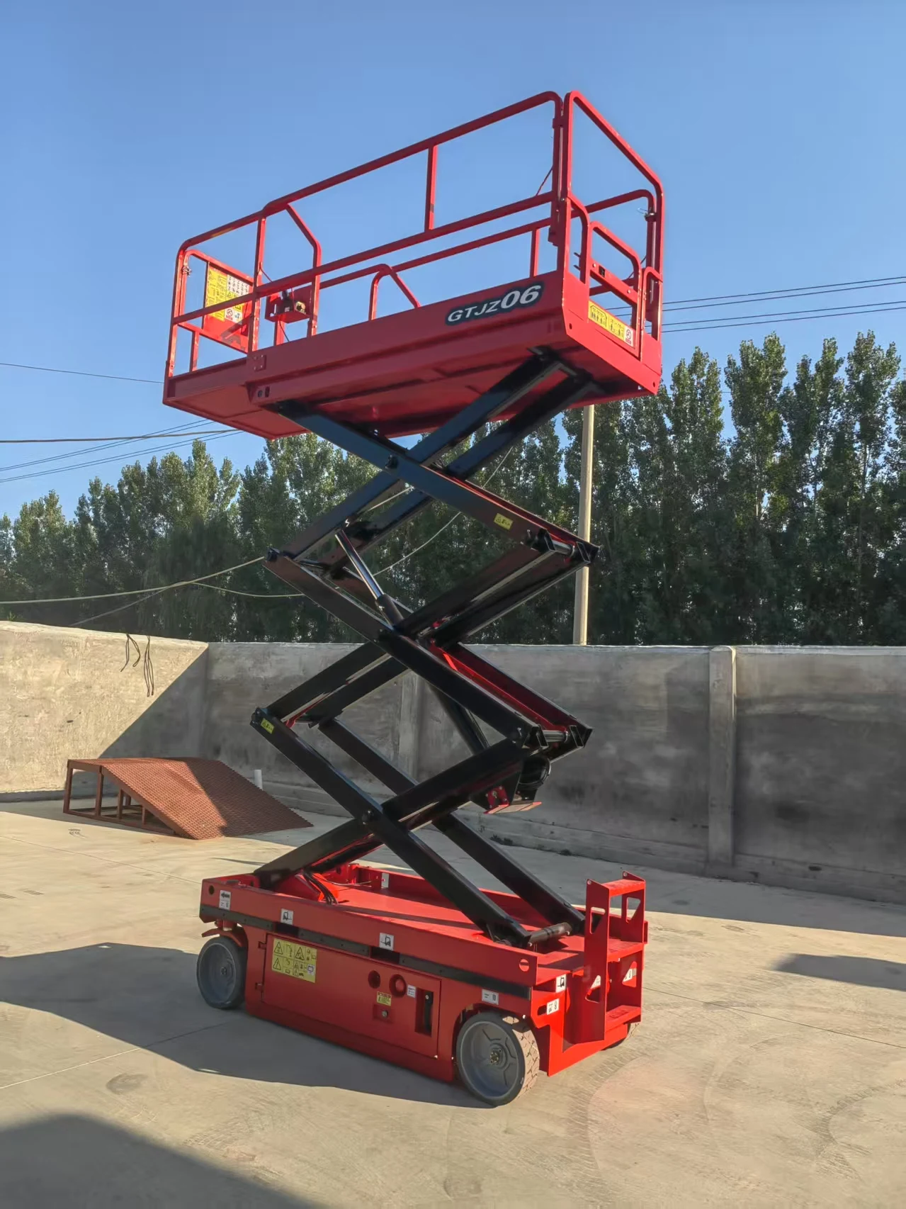 High Quality 2-Floor Mini Cargo Lift for Warehouse Equipment Lift ...