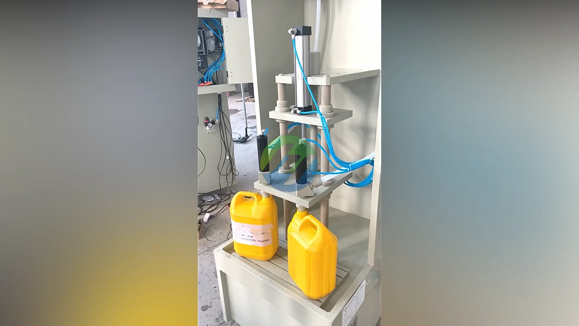 Five (5) Liters Liquid Bleach Dispensing Equipment Semi-automatic Anti ...