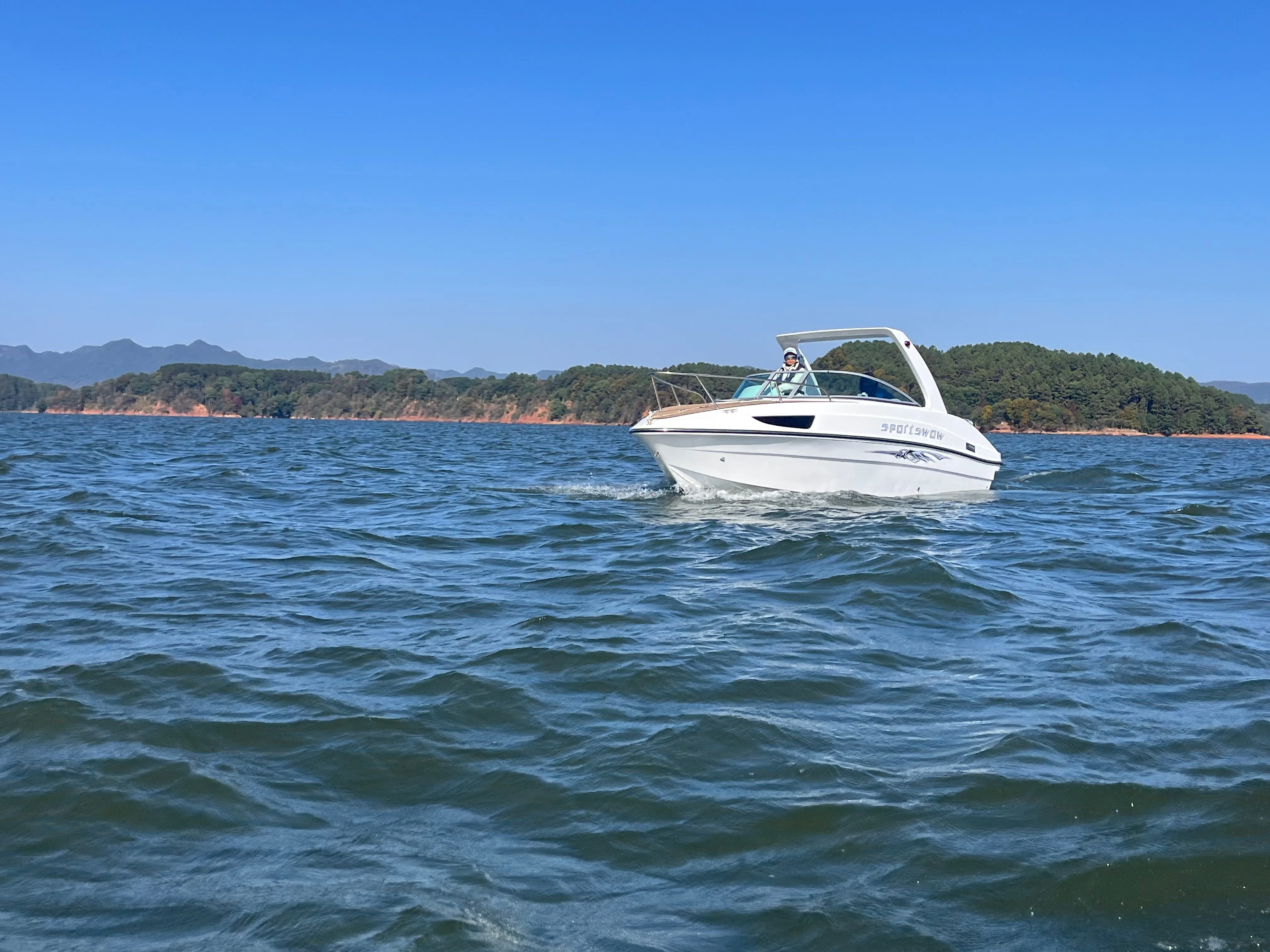 24ft Fiberglass Hull Engine Outboard Boat Mini Luxury Yacht for Sale 7 ...