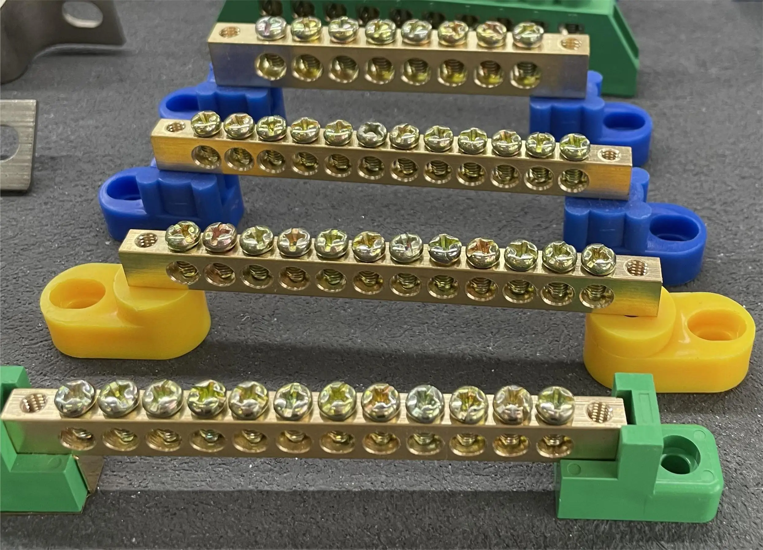 LKC HC-005 6ways Terminal Block - Grounding Earth Bar