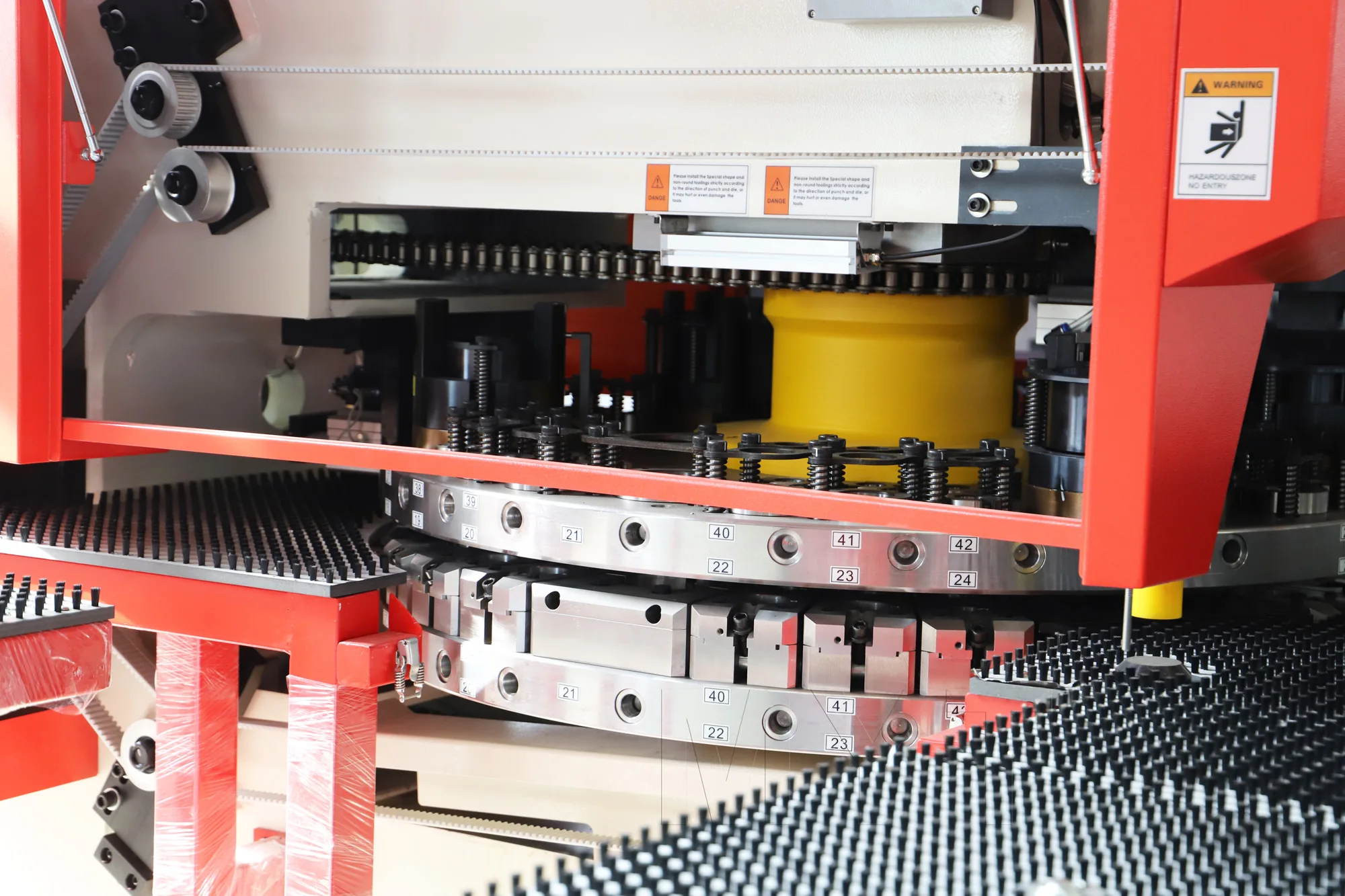 Efficient 24-station Mechanical Turret Punch By Myt For Quick Jobs ...