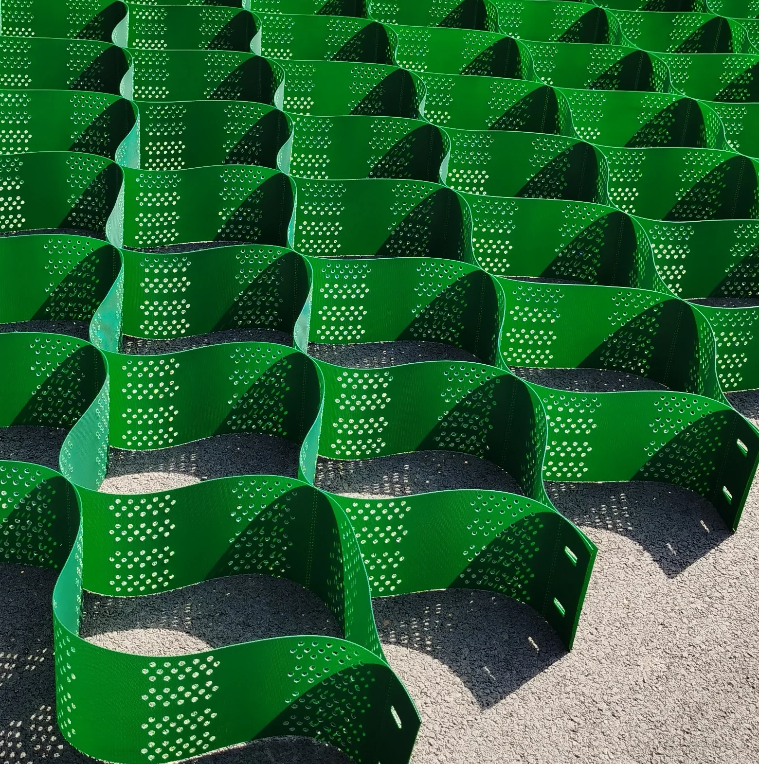 Geocell Plastic Mesh Gravel Ground Grid Geocell For Erosion Control ...
