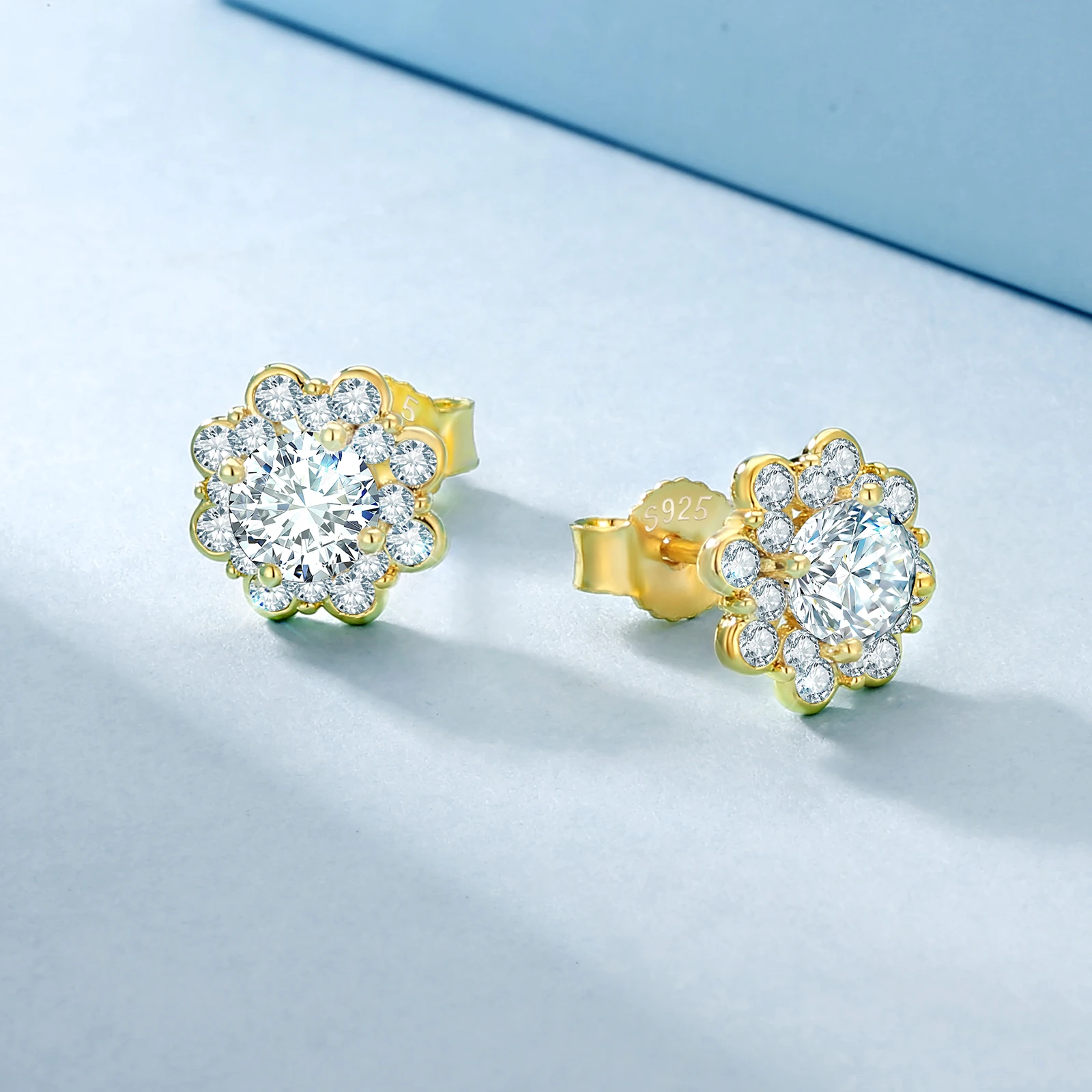 Customized Designer Earrings Women Vvs1 Moissanite Earrings Gra ...