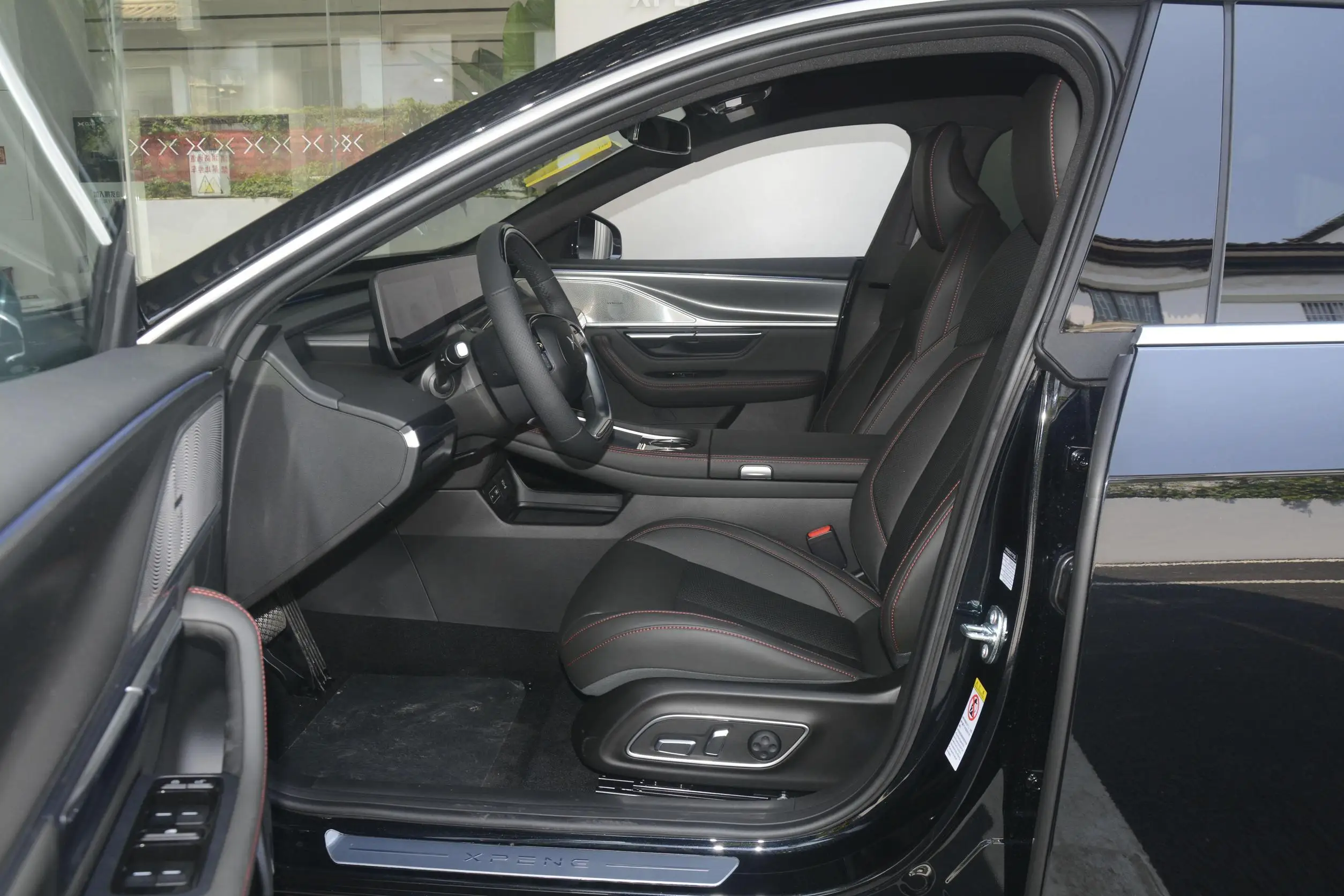 Best Source Chinese Cars Changan Eado 1.6l 1.4t Automatic Gasoline Adult With Sunroof And ...