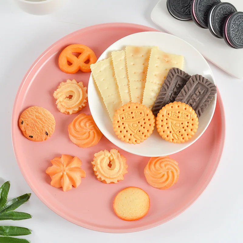 L06819 Artificial Biscuits Realistic Faux Dessert Crackers Food For ...