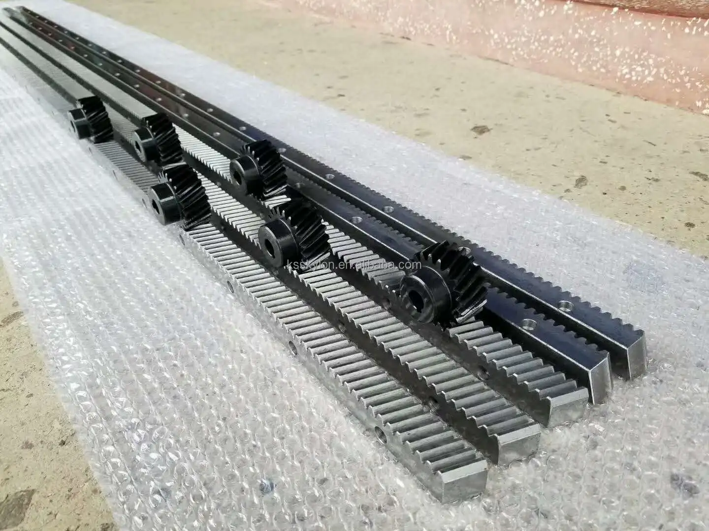 High Precision Din6 M1.5 15*15m*1000mm Grinding Helical Gear Rack And ...