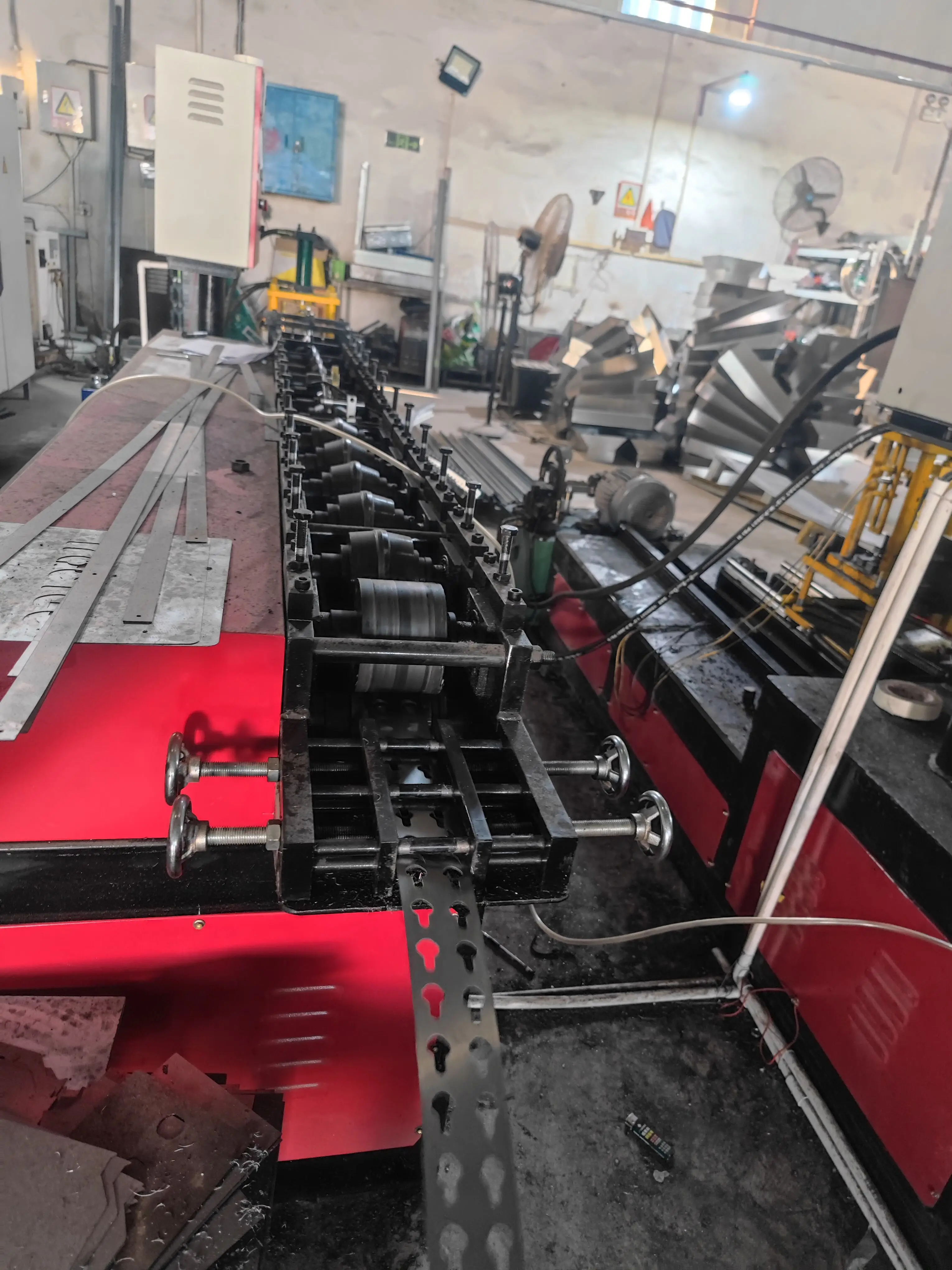 Metal Steel Shelf Easy Assemble Slotted Angle Shelving Bolt Stacking ...