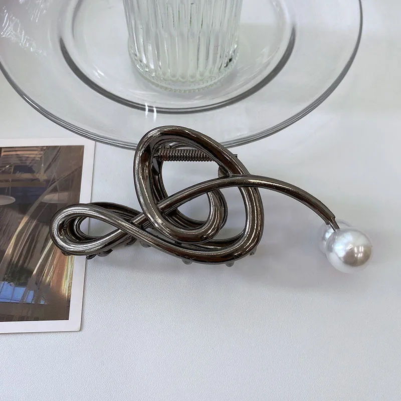 Korean Pearl Musical Note Hair Claw Clips Women Simple Alloy Hair Shark ...