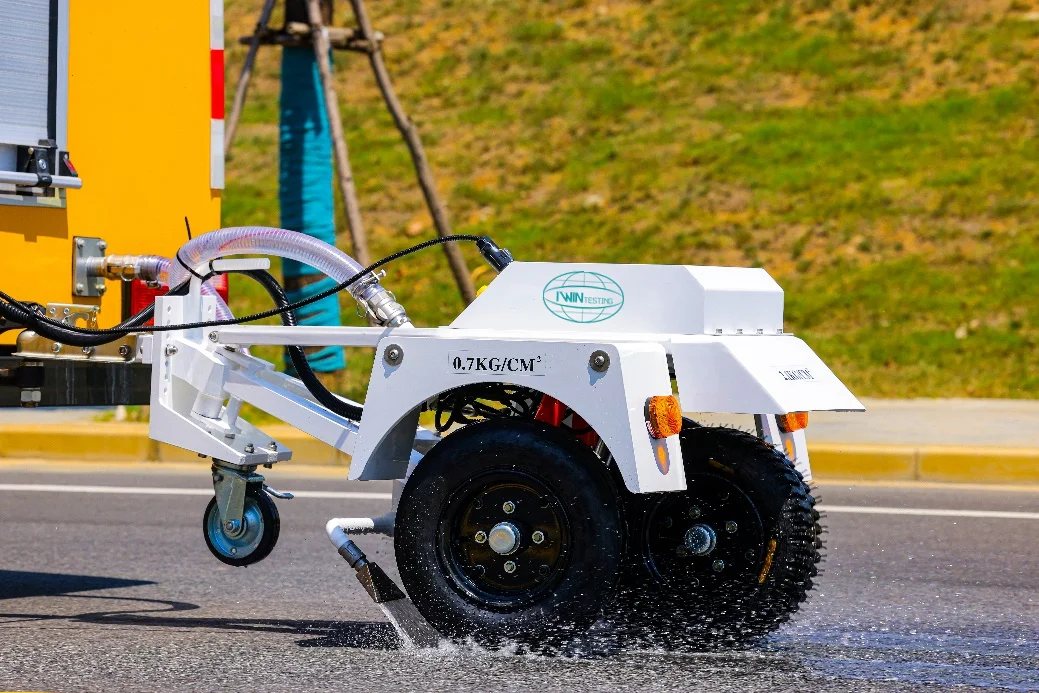 Runway and Airport Continuous Road Surface Friction Tester