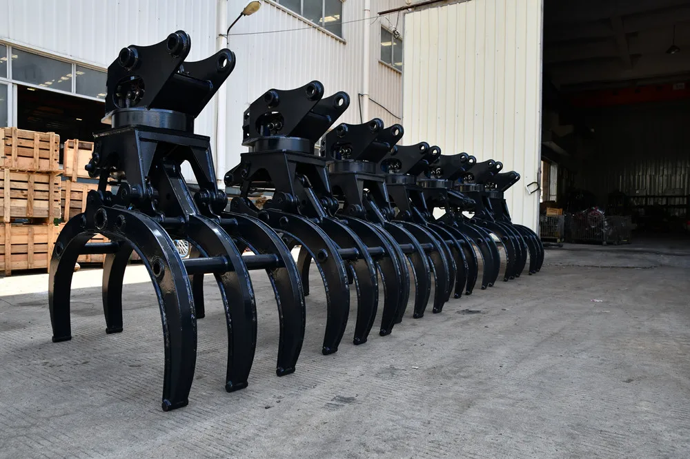 3 Ton Forklift with Bale Clamp and Pneumatic Tire