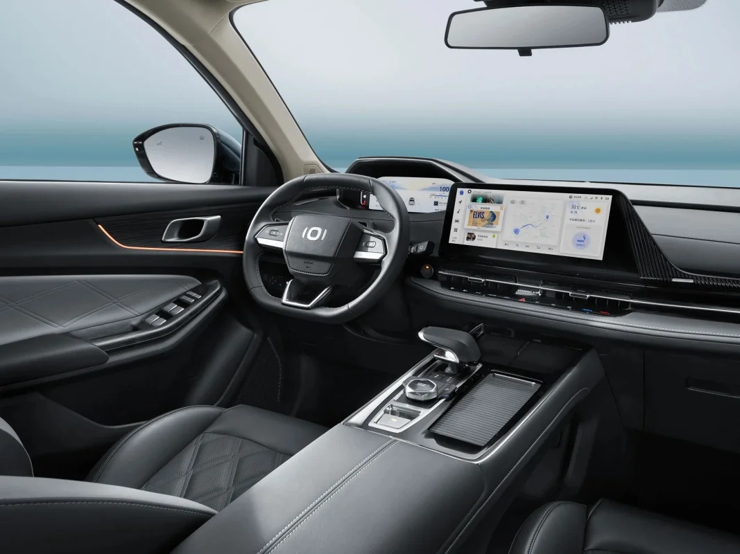 Changan Automobile Changan Qiyuan Q05 Hybrid Electric Vehicle 1.5l ...