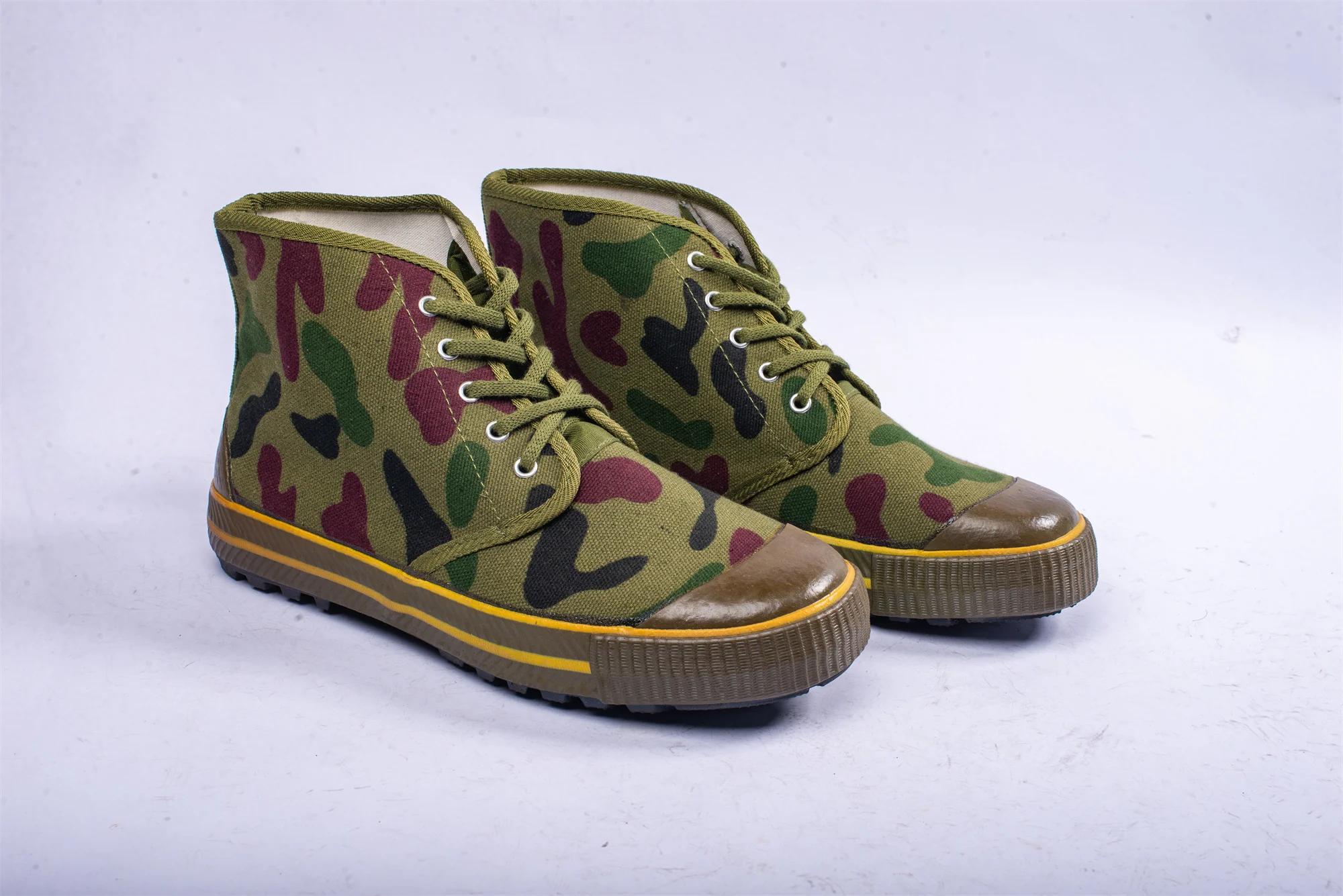 Chinese Vulcanized Shoes Rubber Liberation Shoes Non-slip Winter Safety ...