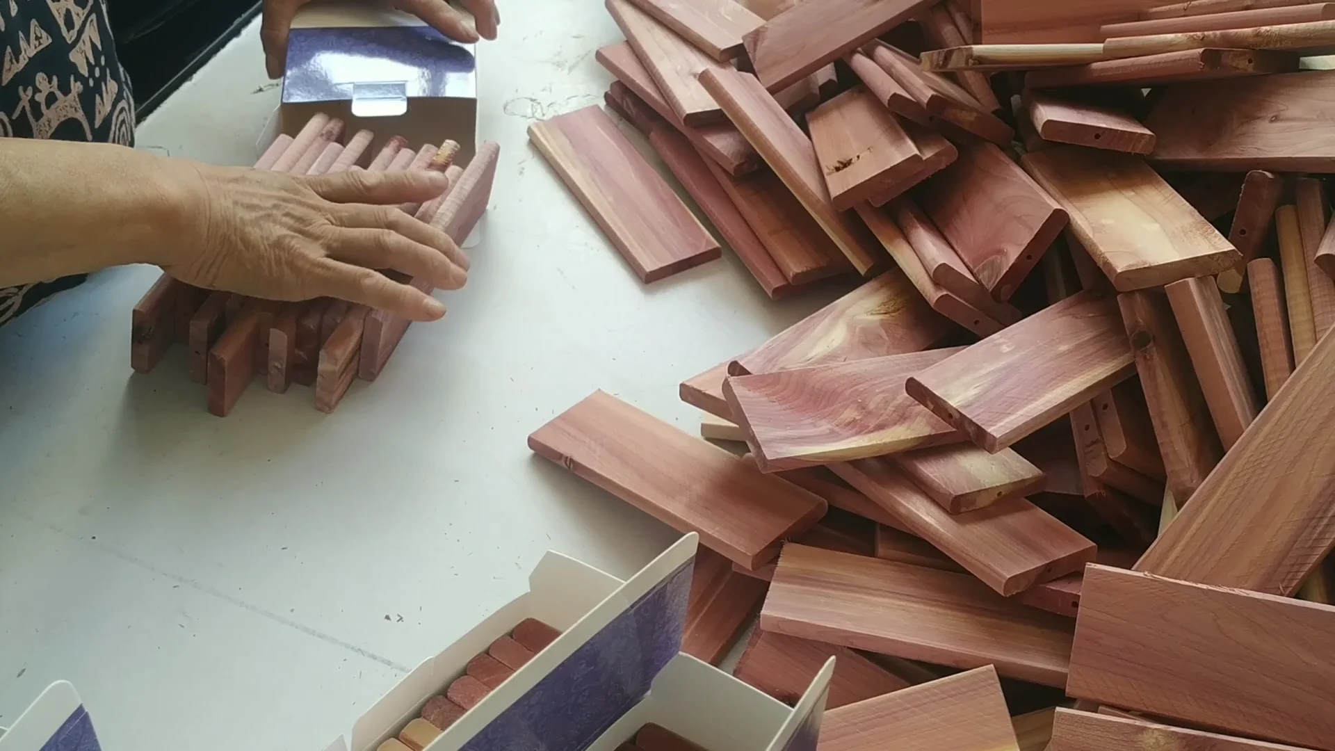 Cedar Blocks For Clothes Storage Moth Repellant Cedar Wooden Planks For ...