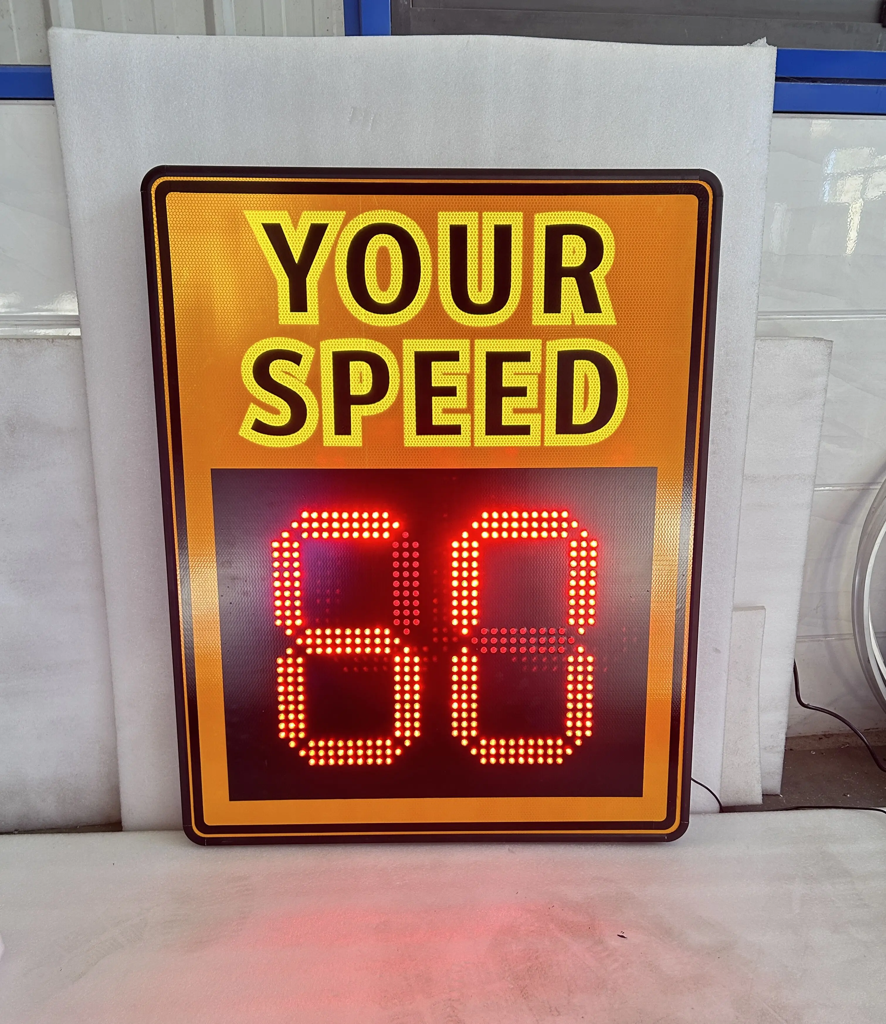 Customized Radar Speed Limit Sign Solar Power Radar Speed Feedback Sign ...