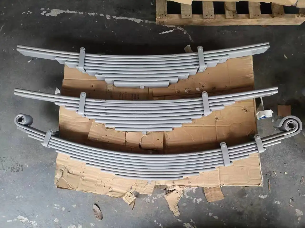 8976140700 CXZ CYZ CYH Front Spring Assembly - Durable & Reliable