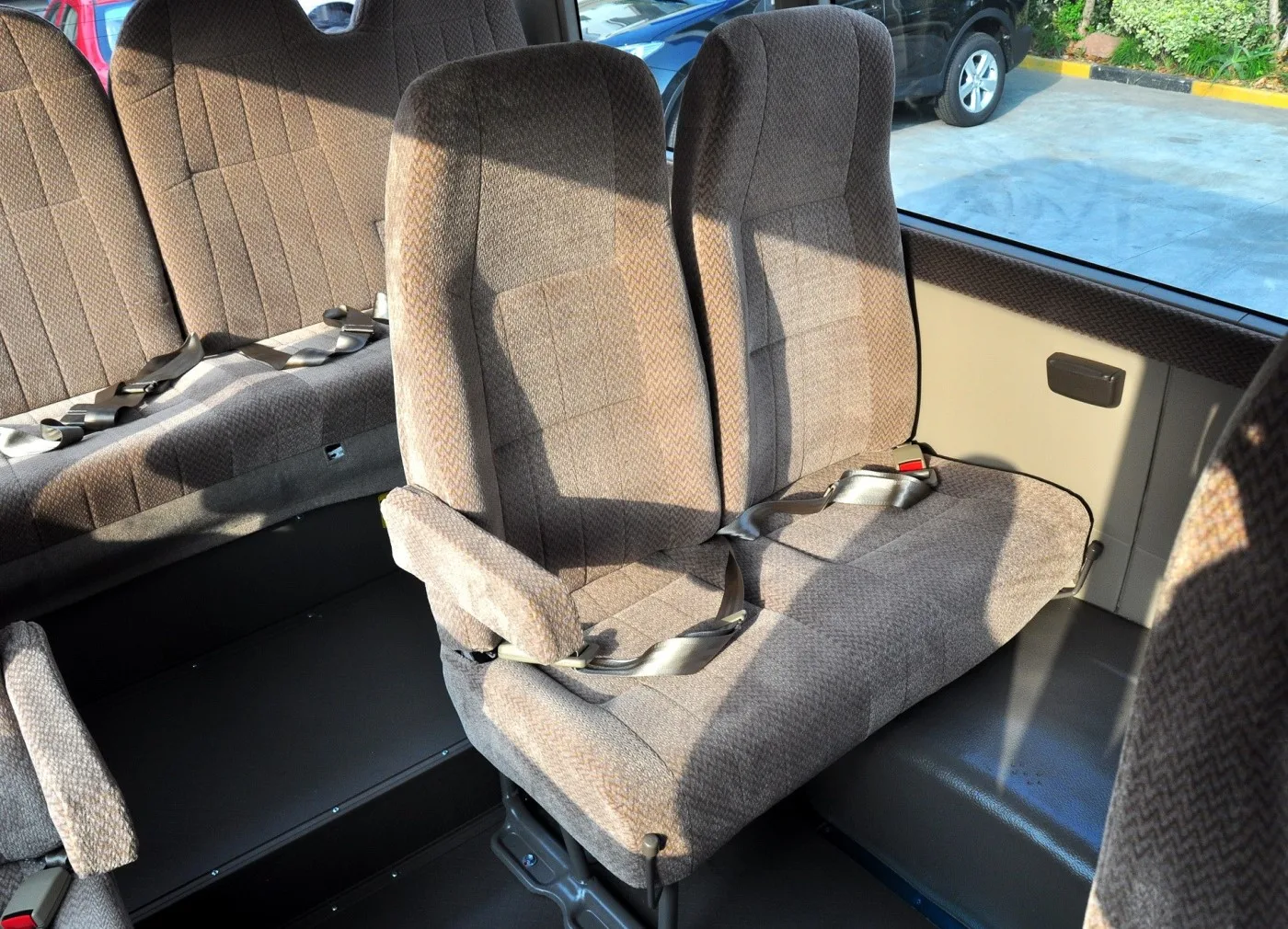 Customized Used Toyota Coaster 26 Seater Bus 30 Seaters Mini Bus Left ...