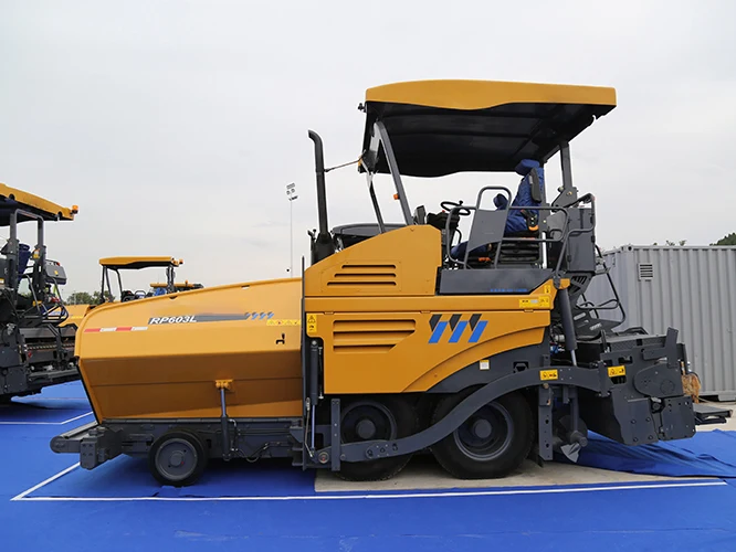 8m Rp803 Small Road Machine Asphalt Paver With Road Widening Concrete ...