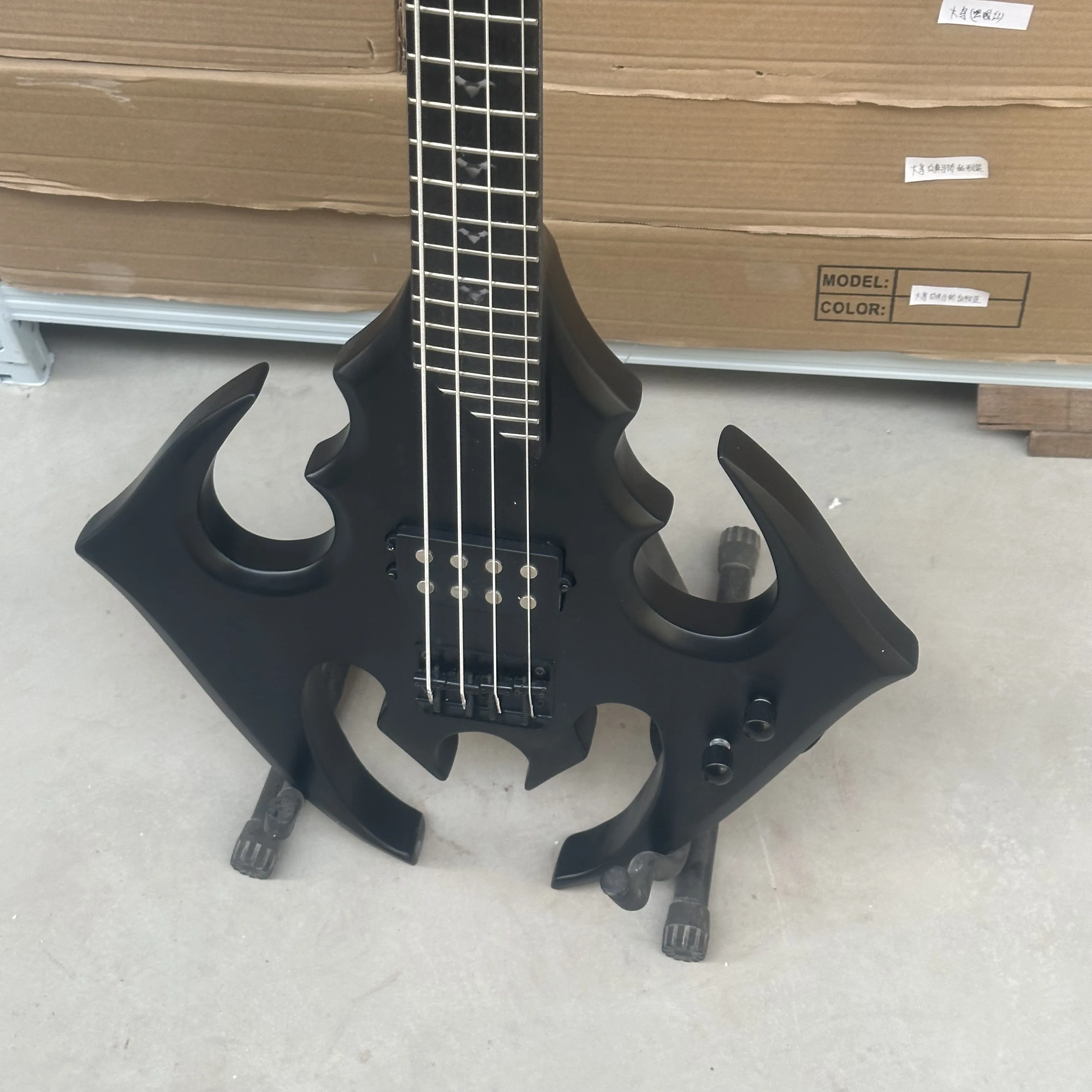 4s Bass Bat Body Electric Bass All Black Hardware 4 Strings