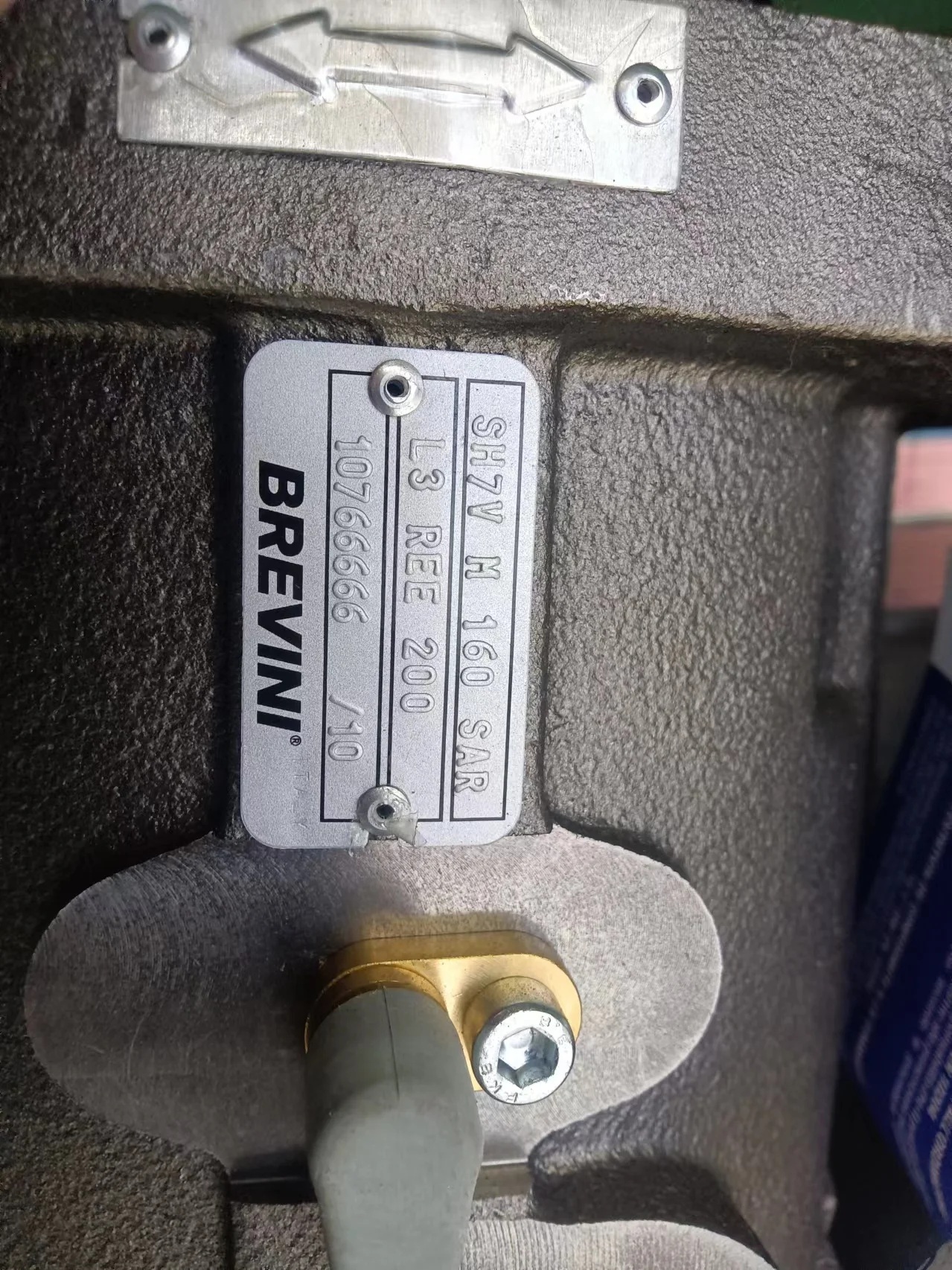 XCMG Official Mini Truck Mounted Crane Motors Hydraulic B0026930 SH7V M ...