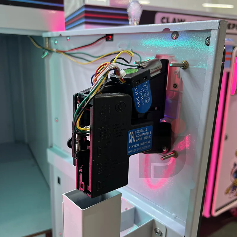 2025 Coin-operated Singapore Claw Machine Vending Claw Machine with ...