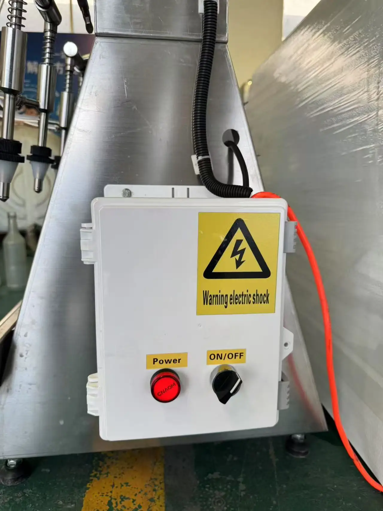 Semi-auto Compact 1-5L Precision Volumetric Filler for Liquids