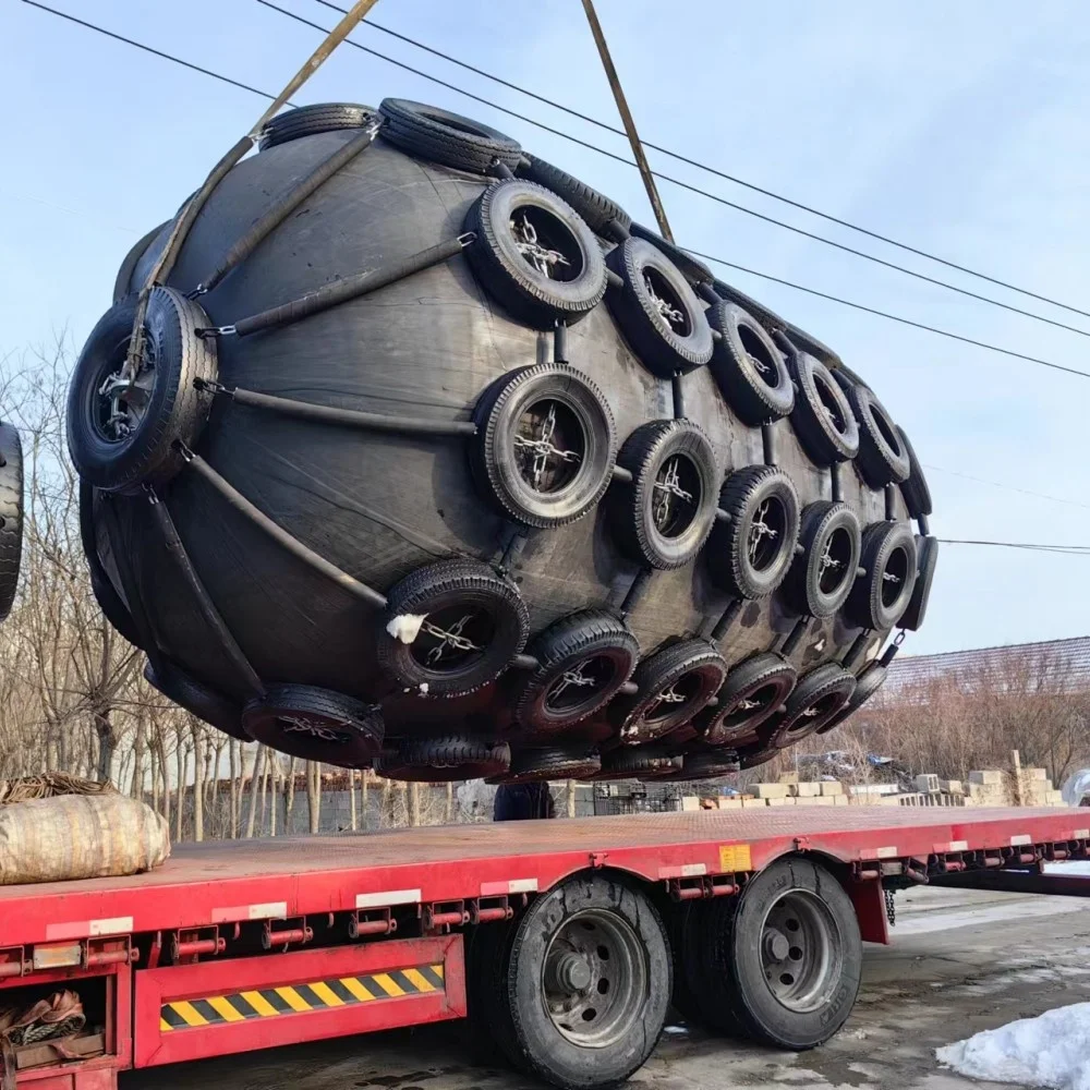 Wharf Use Marine Floating Oil Platform Equipment Ship Pneumatic Rubber ...