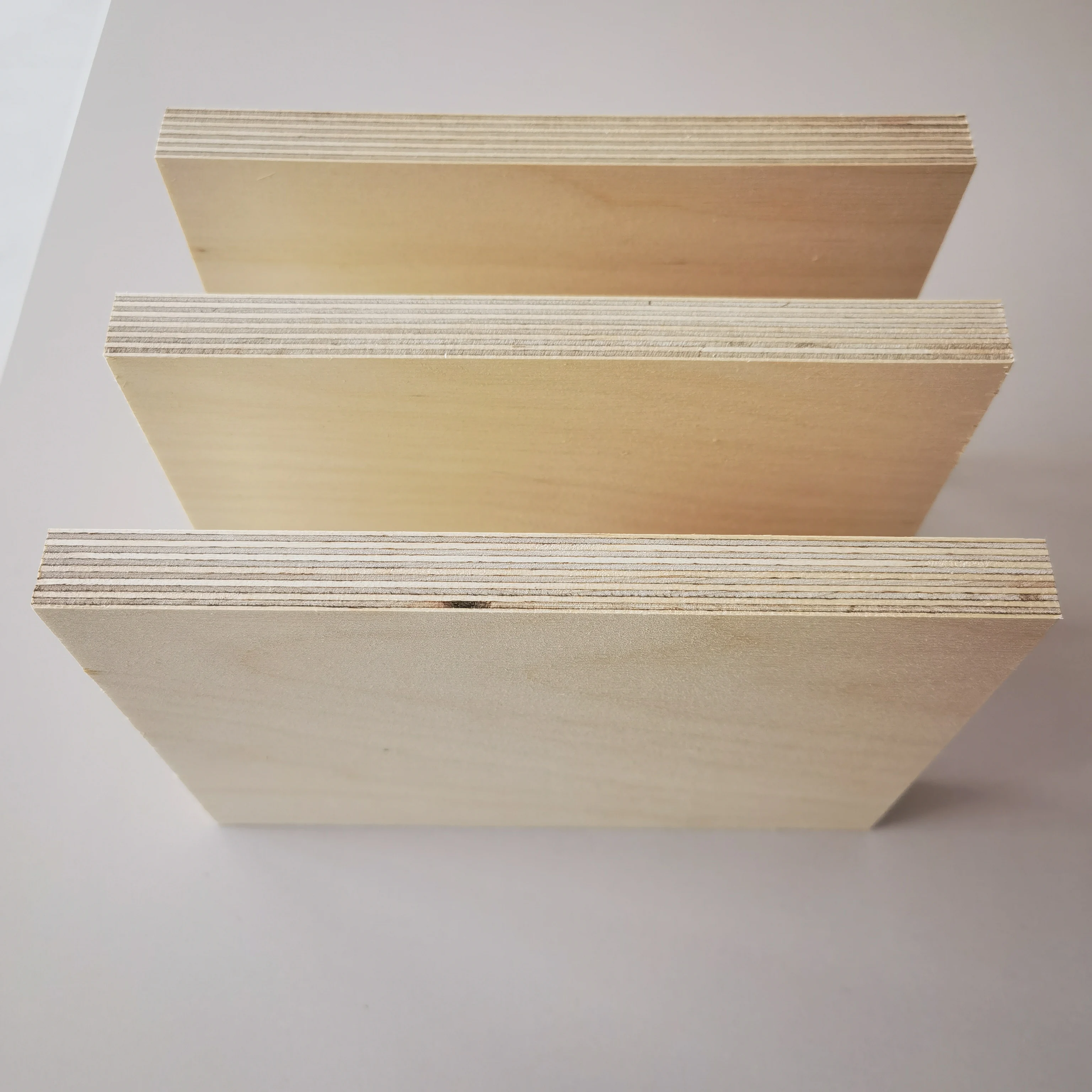 18mm EV Engineer Wood Veneer Plywood for Pressing Melamine Paper ...