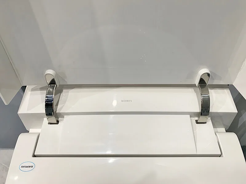 Stilvolles Badezimmer Mit Floating Bidet Toilette