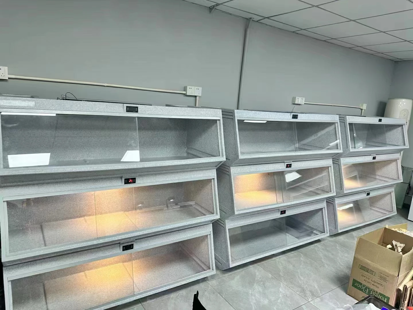 Custom PVC Reptile Display Cases Reptile Breeding Racks Acrylic Plastic ...