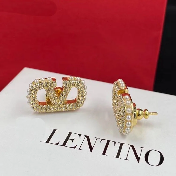 V Letter Diamond Pearl 925 Silver Needle Stud Earrings Brass Material Fashion All-matching ...
