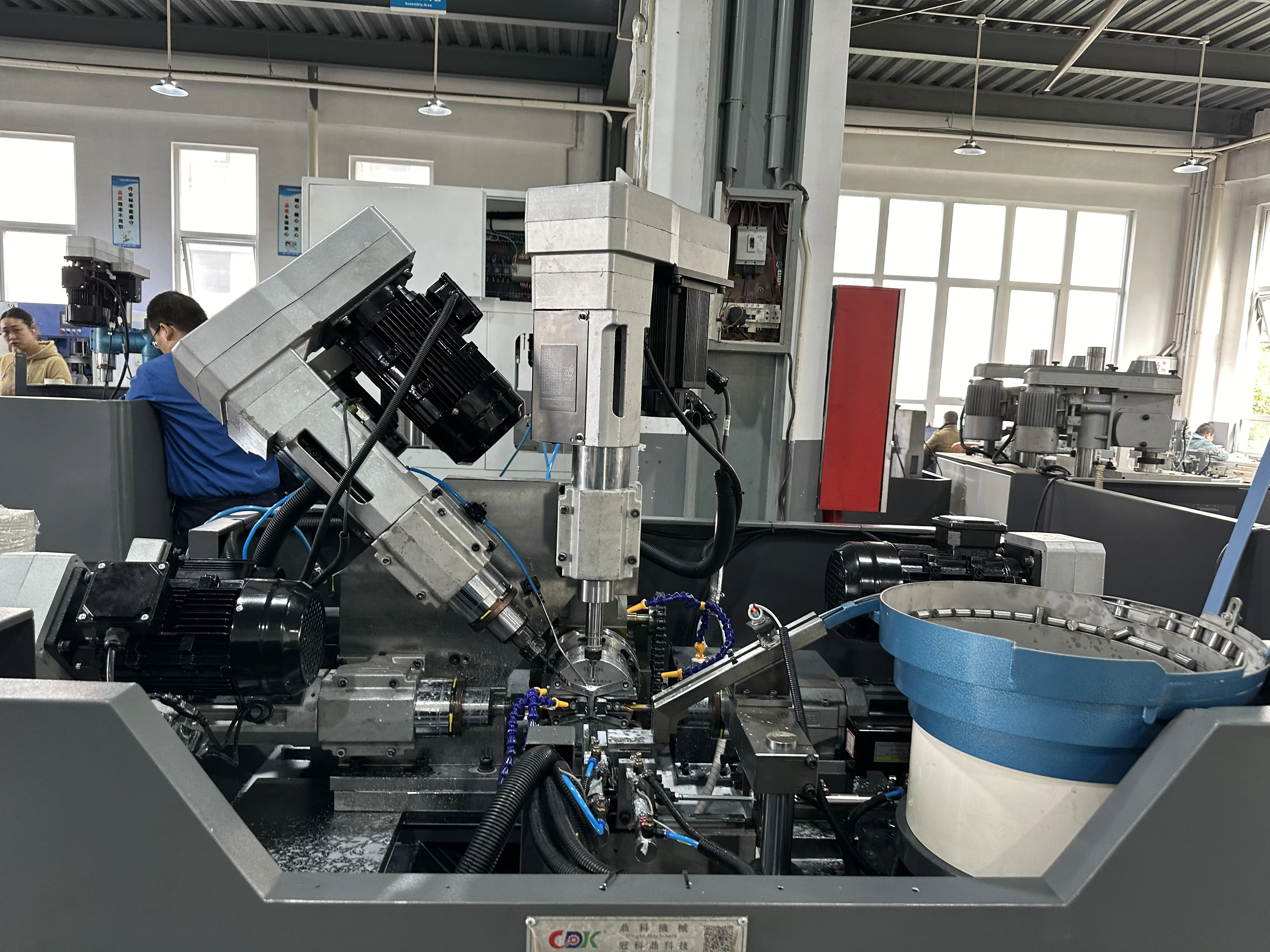 Rotary Indexer Drilling Tapping Machine Bolt Fastener Drilling Tapping Machine Automatic Loading ...