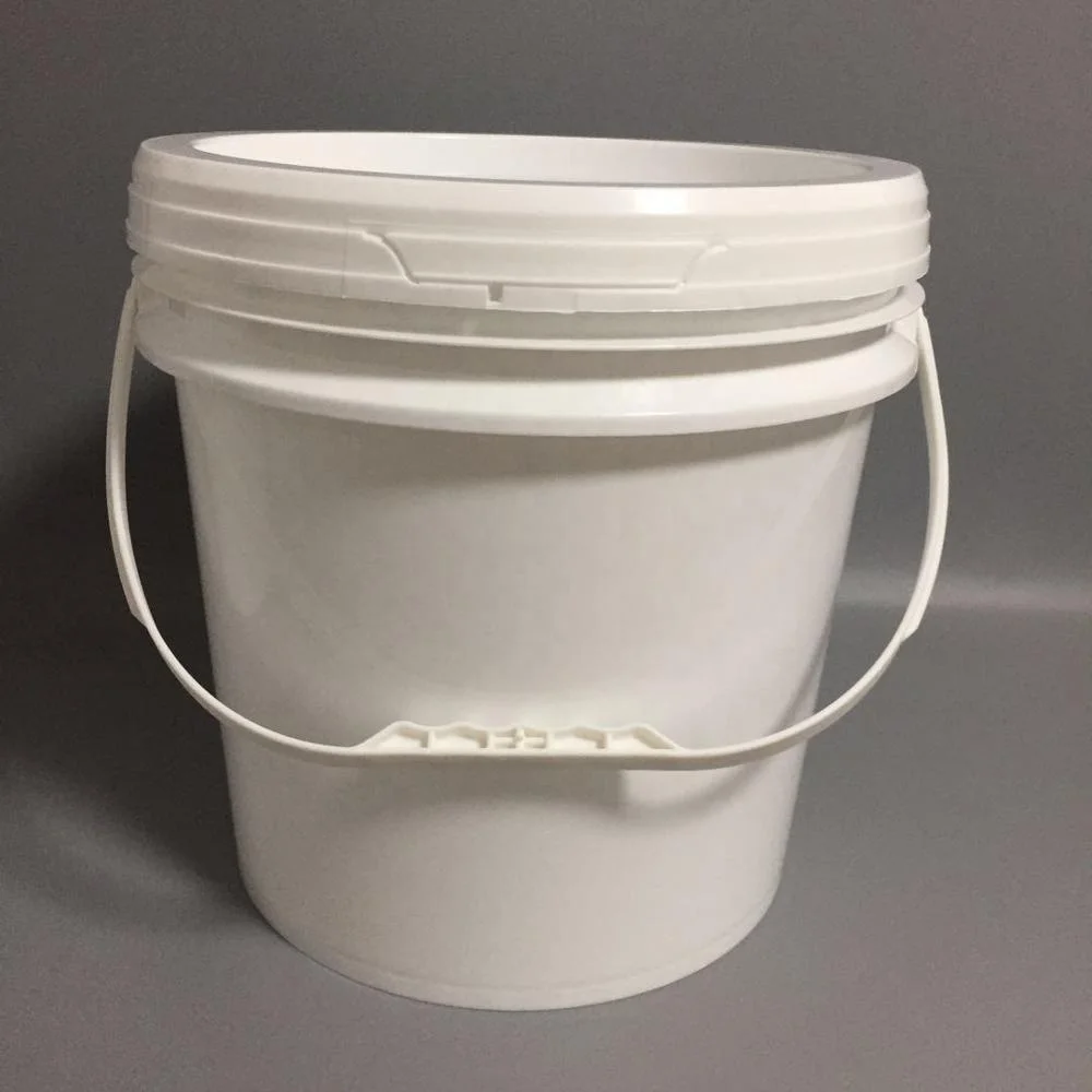 $1 Plastic Buckets