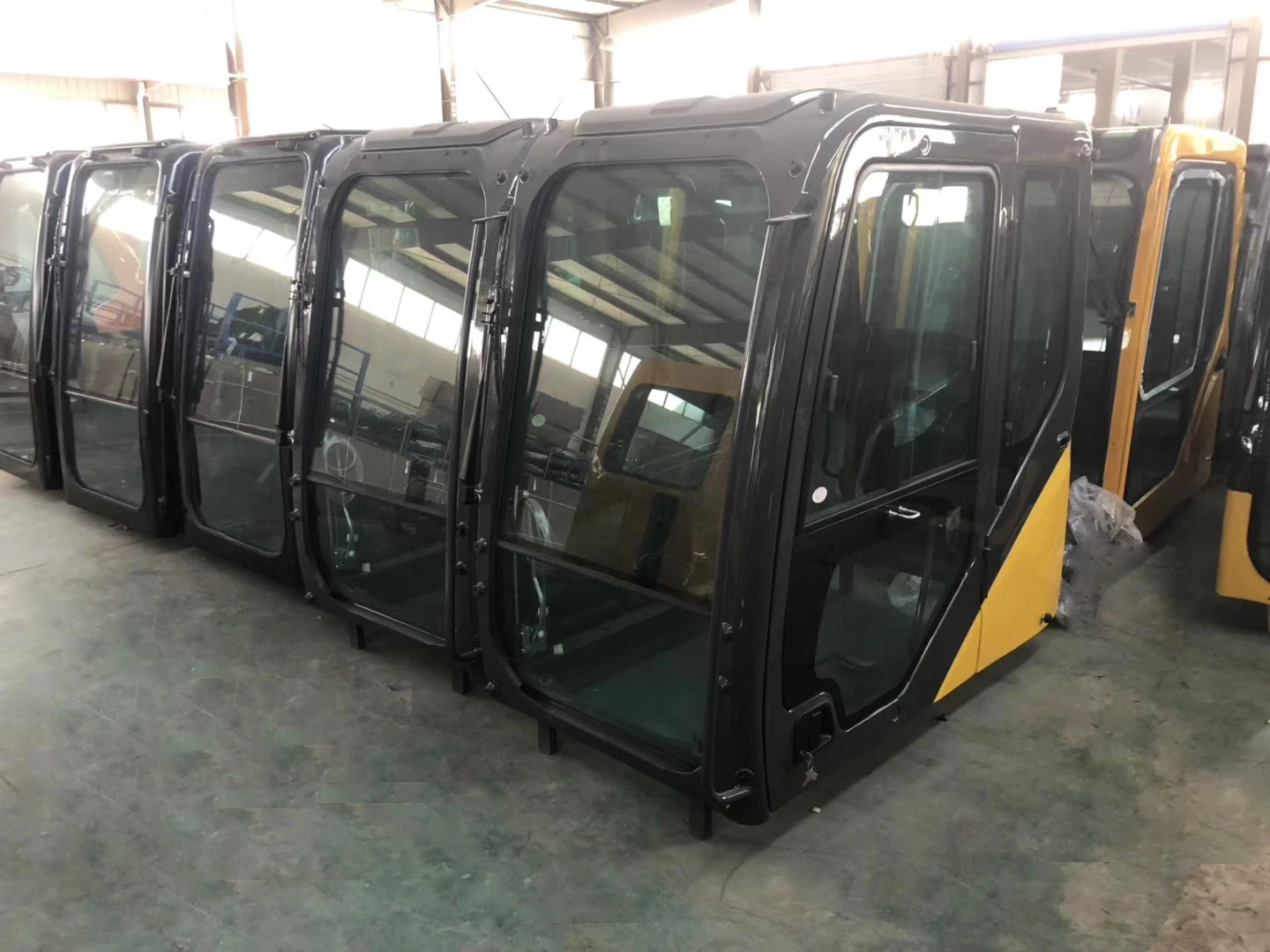 Excavator Glass Windows - High Quality & Durable Parts