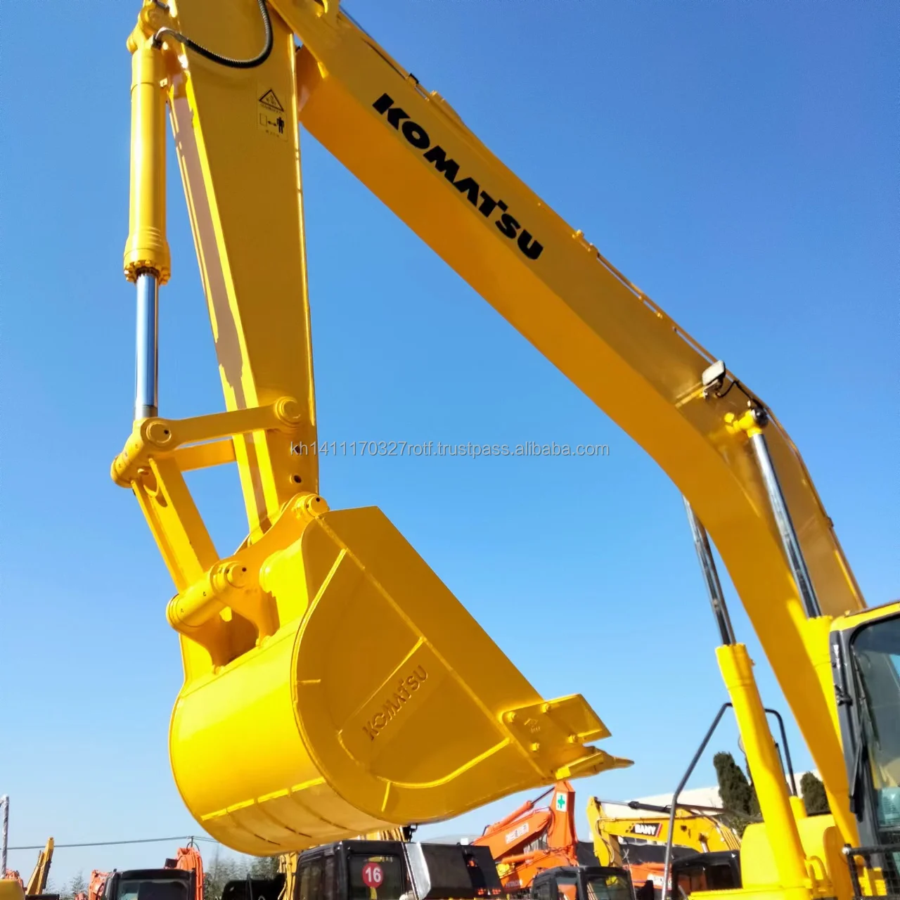 High Quality Used Komatsu Excavator Pc220-8 Pc220-7 Pc200-7 Pc200-8 ...
