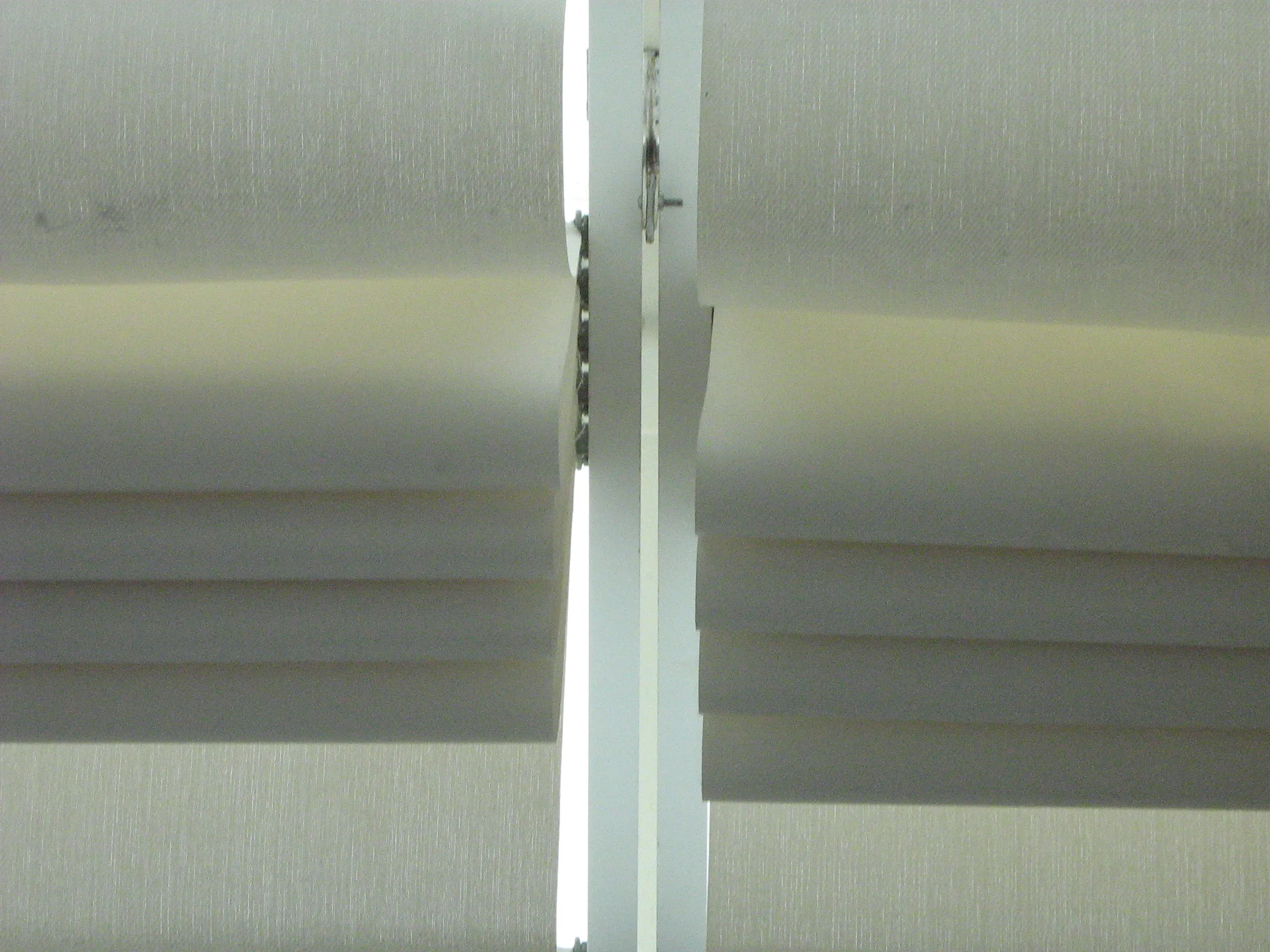 Motorized Pergola Ceiling Sunshade Awning - Huge Skylight Blinds