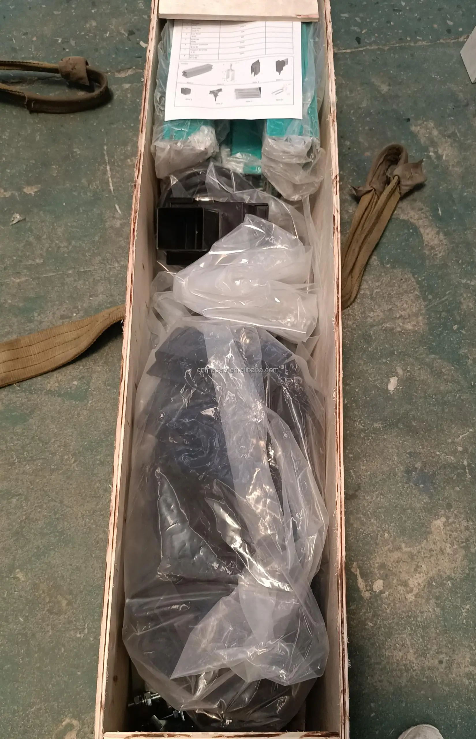 3 Poles Power Rail Collector Busbar Enclosed Multiple Conductor System ...