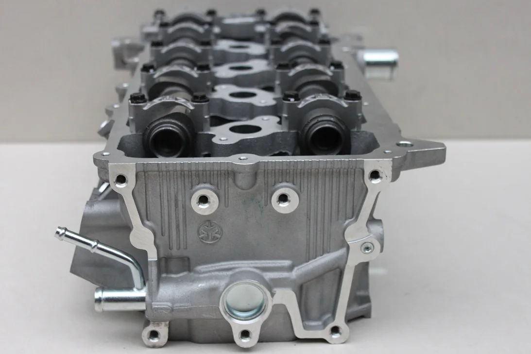 Auto Parts 2TR-EGR Complete Cylinder Head for Toyota HILUX