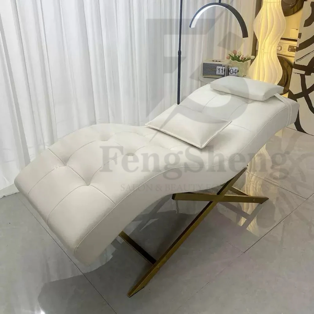 Curved Eyelash Bed Eyelash Edda Custom Lash Bed Graceful Contours Boast ...