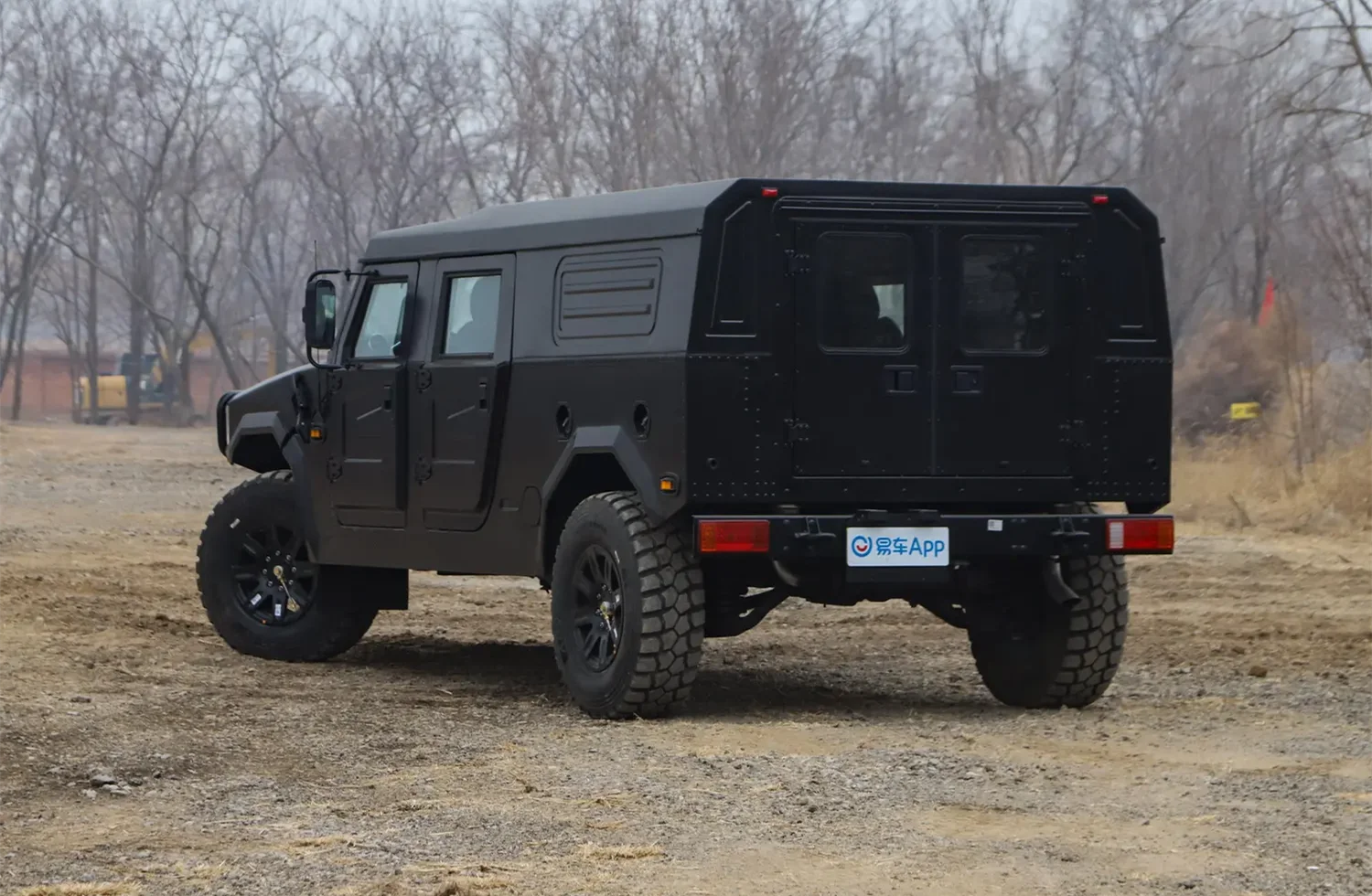 4x4 Dongfeng off-Road Car Pickup Truck Diesel Van Pickup