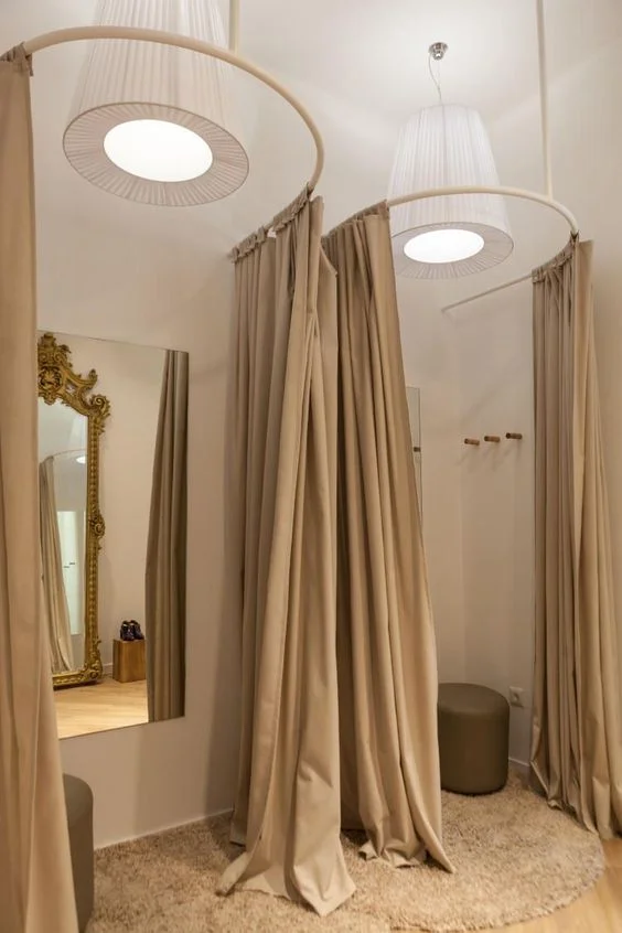Optimize Store Fitting Rooms with Stylish & Functional Ideas