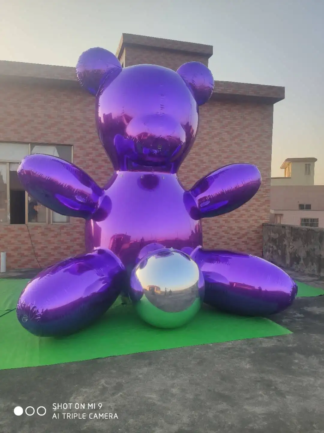 Custom Inflatable Mirror Cartoon Inflatable Rabbit Bunny Bear Jellyfish ...