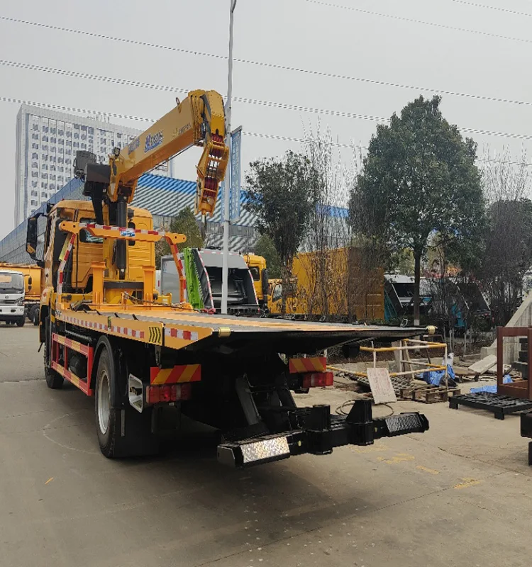 Sinotruk Howo 4x2 Flat Bed Truck with Crane and Customizable Wrecker 8 ...