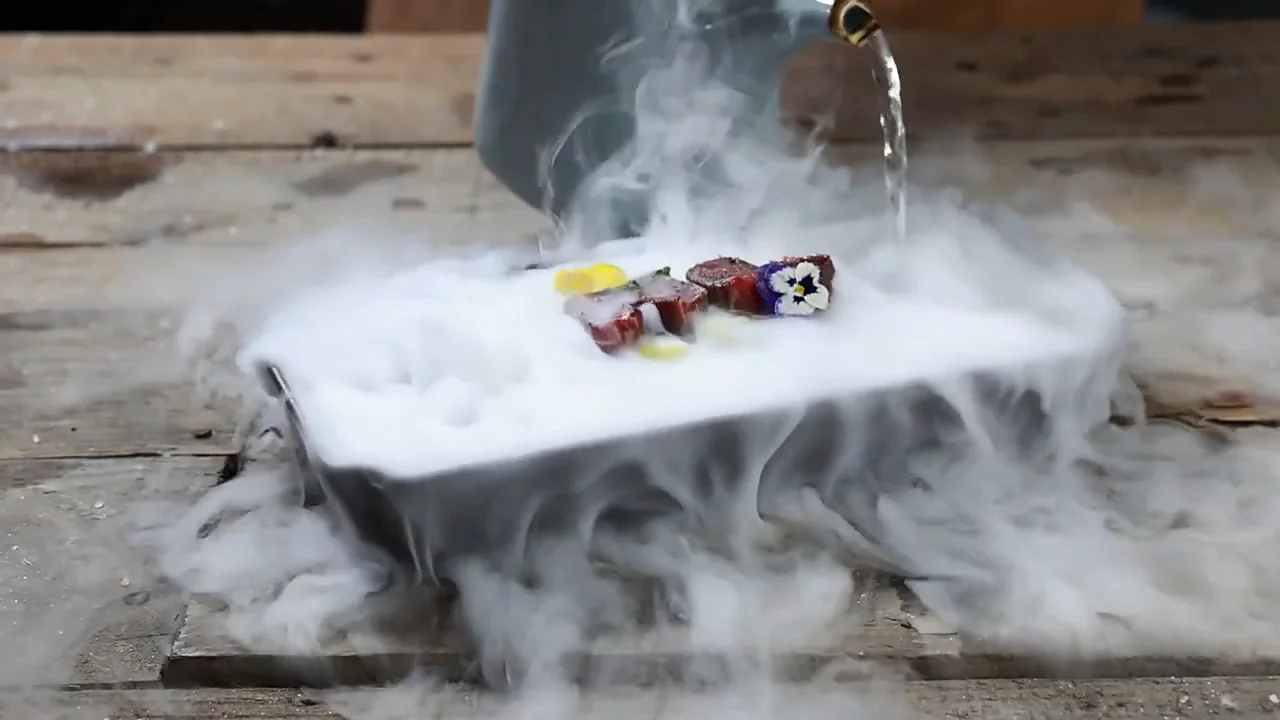 Creative Sashimi Dry Ice Plate Japanese Western Restaurant Food Salmon ...