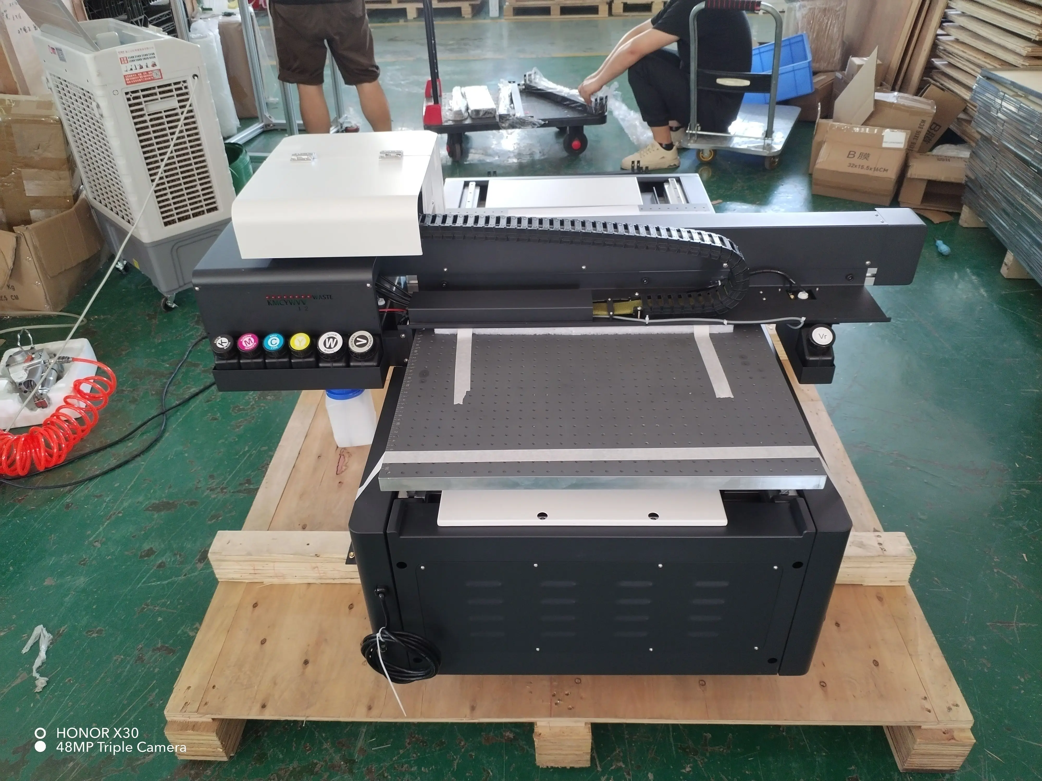 ZS A1 UV Flatbed Sticker Printer - High-Speed & Versatile