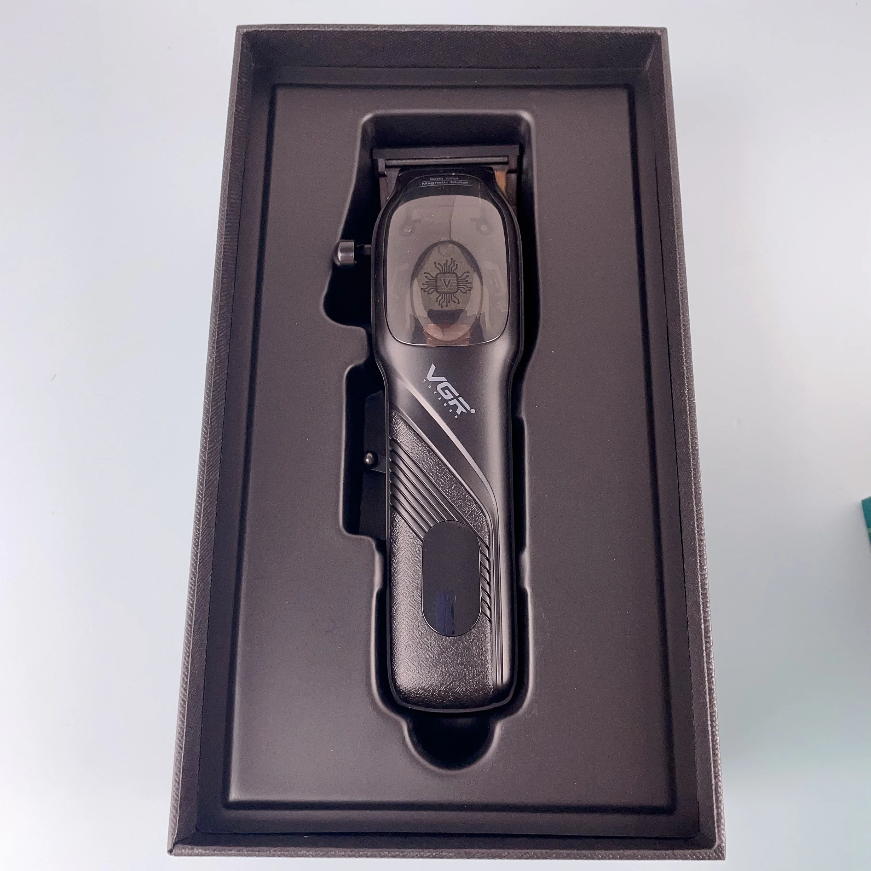 Vgr V-269 9000rpm Magnetic Motor Salon Barber Cordless Rechargeable Men Professional Electric ...