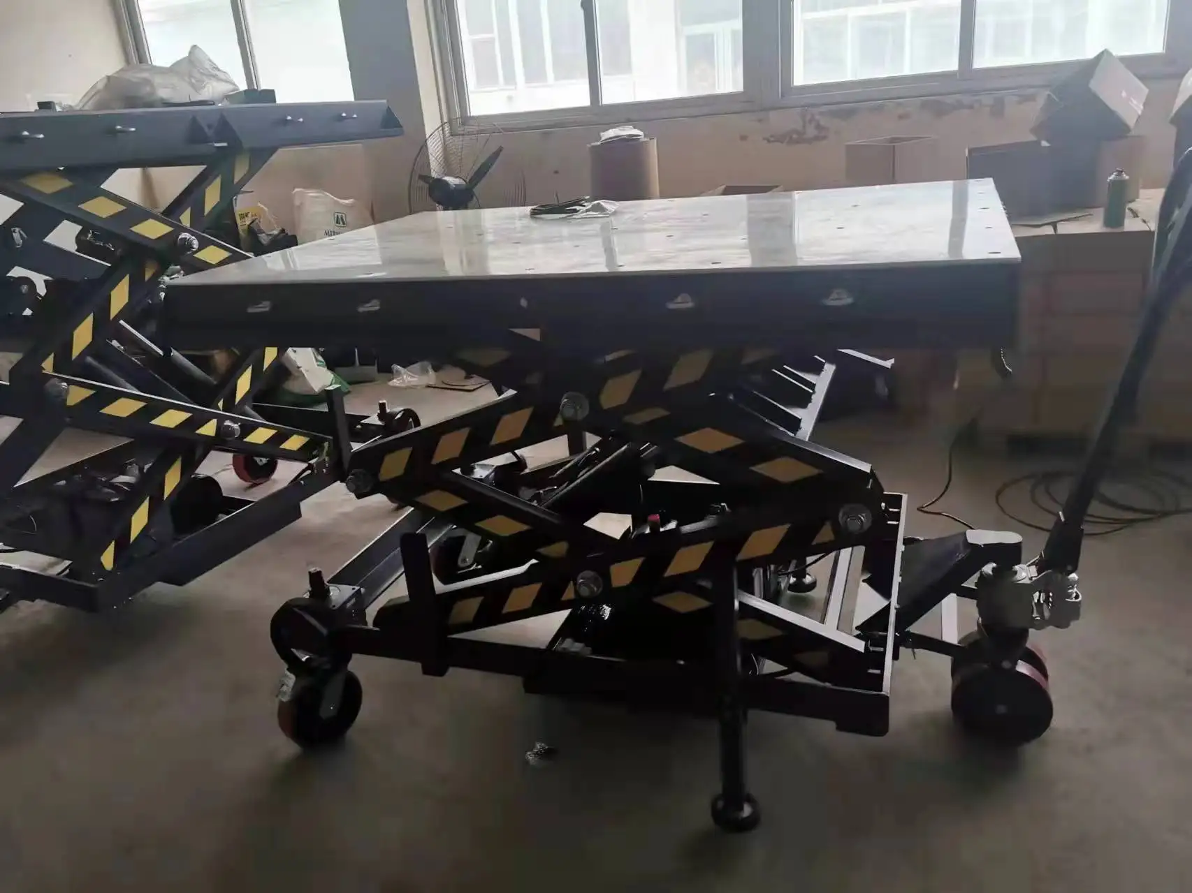 Jl-1000kgs-3000kgs Super Heavy Equipment Triangle Wheel Container